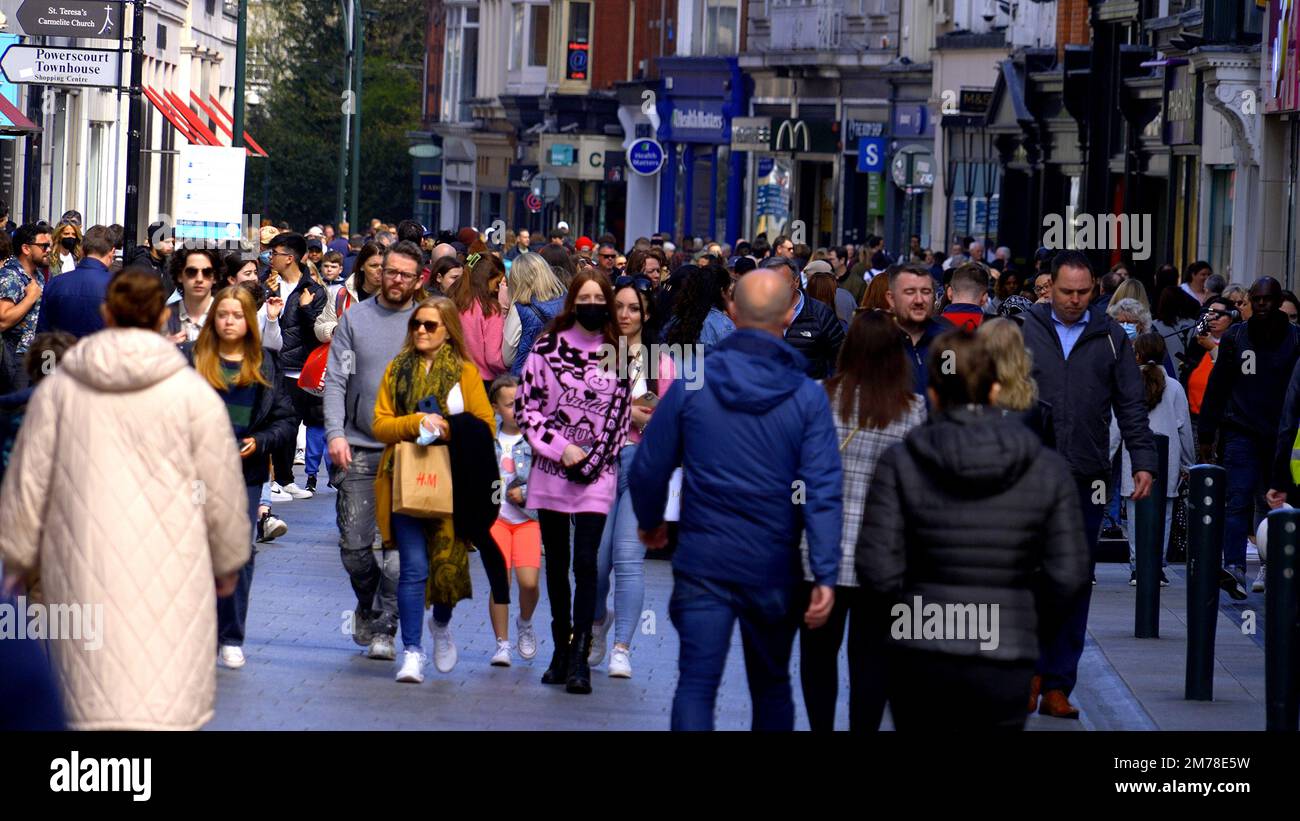 Crowd of people walking through a busy pedestrian zone - Grafton Street ...