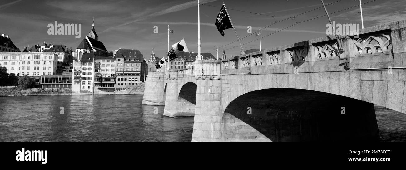 The medieval Mittlere Brücke stone bridge, river Rhine, city of Basel ...