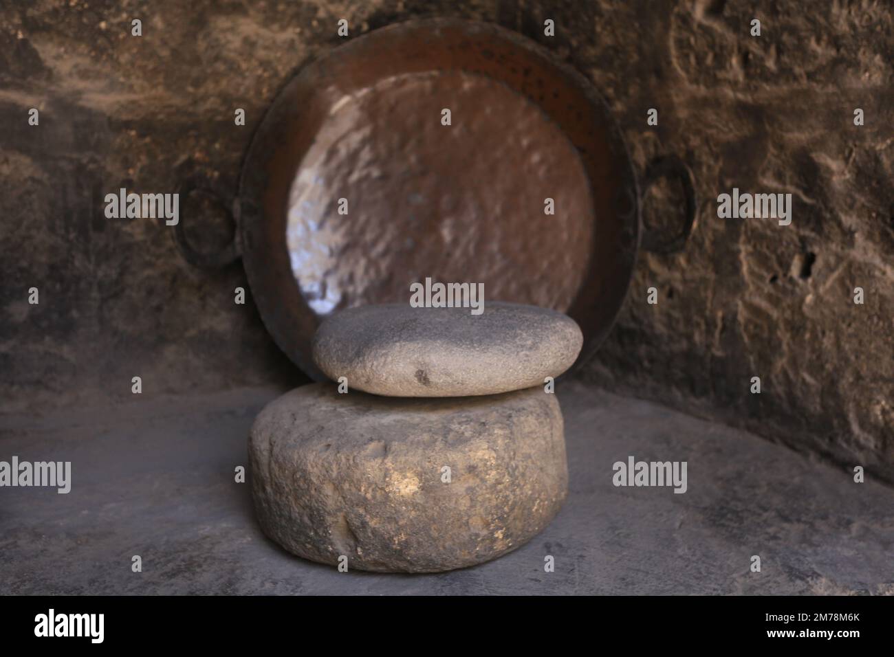 Batan is a lithic object used to grind food in Peru and western Bolivia ...