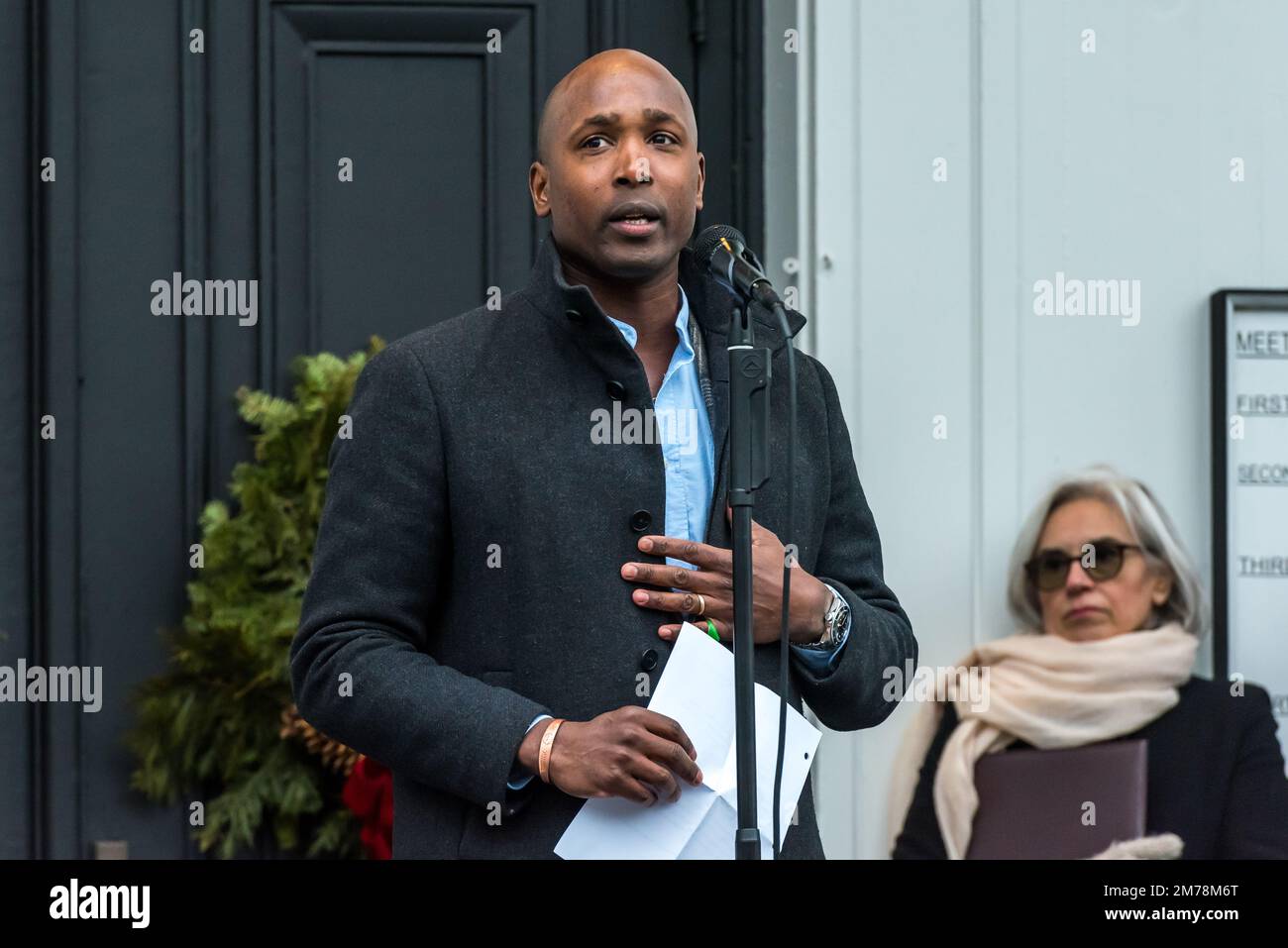 Robert munro concord academy dean of academic program and equit hi-res stock photography and ...