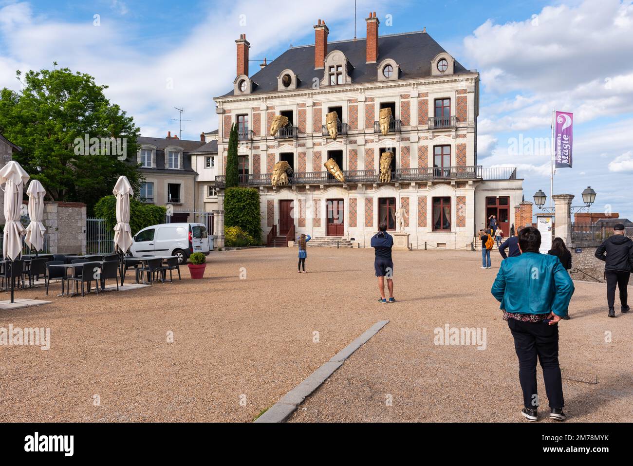 Robert-Houdin House of Magic : museum on the history of magic in Blois ...