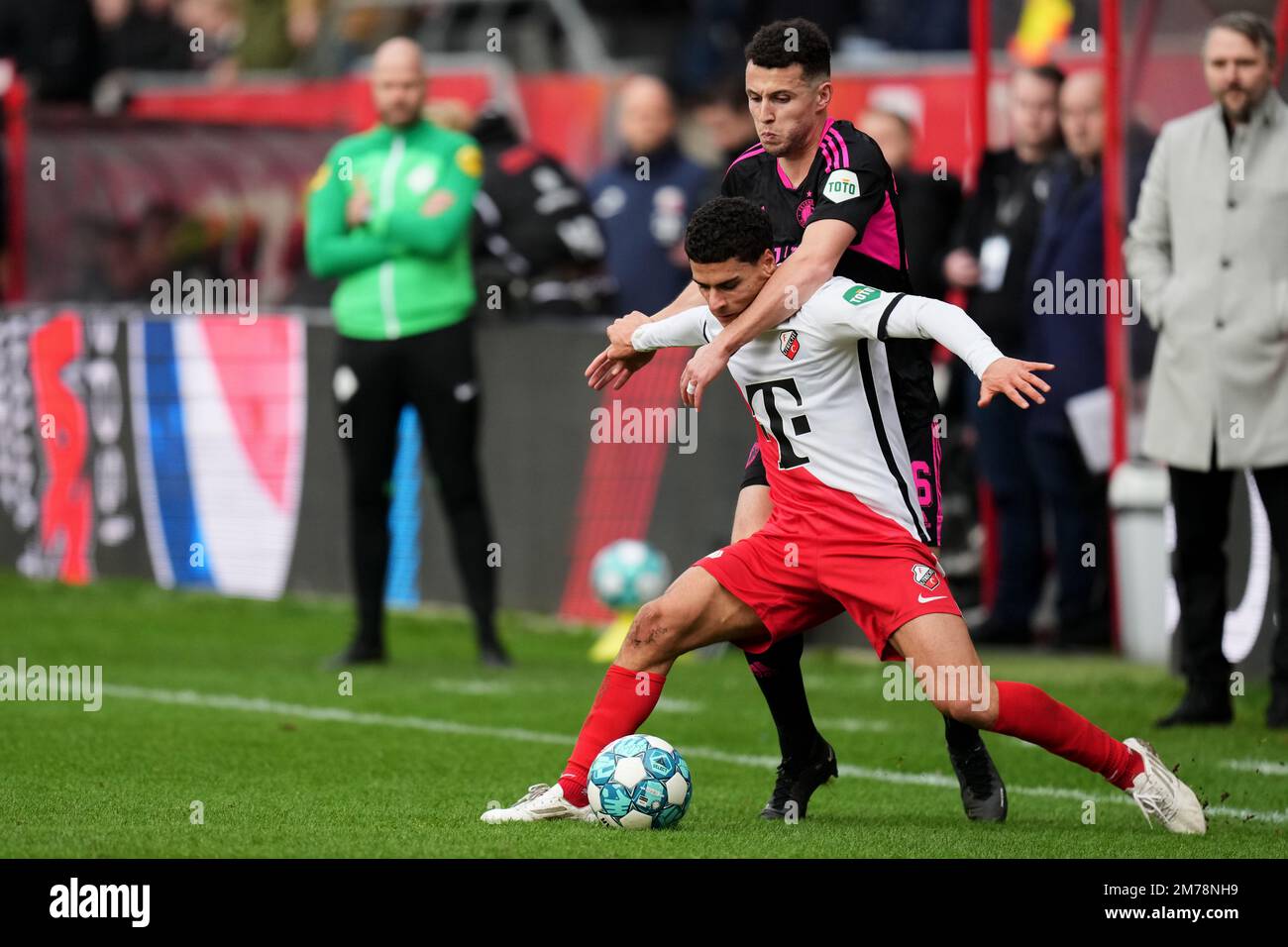 Utrecht - Can Bozdogan of FC Utrecht, Oussama Idrissi of Feyenoord ...