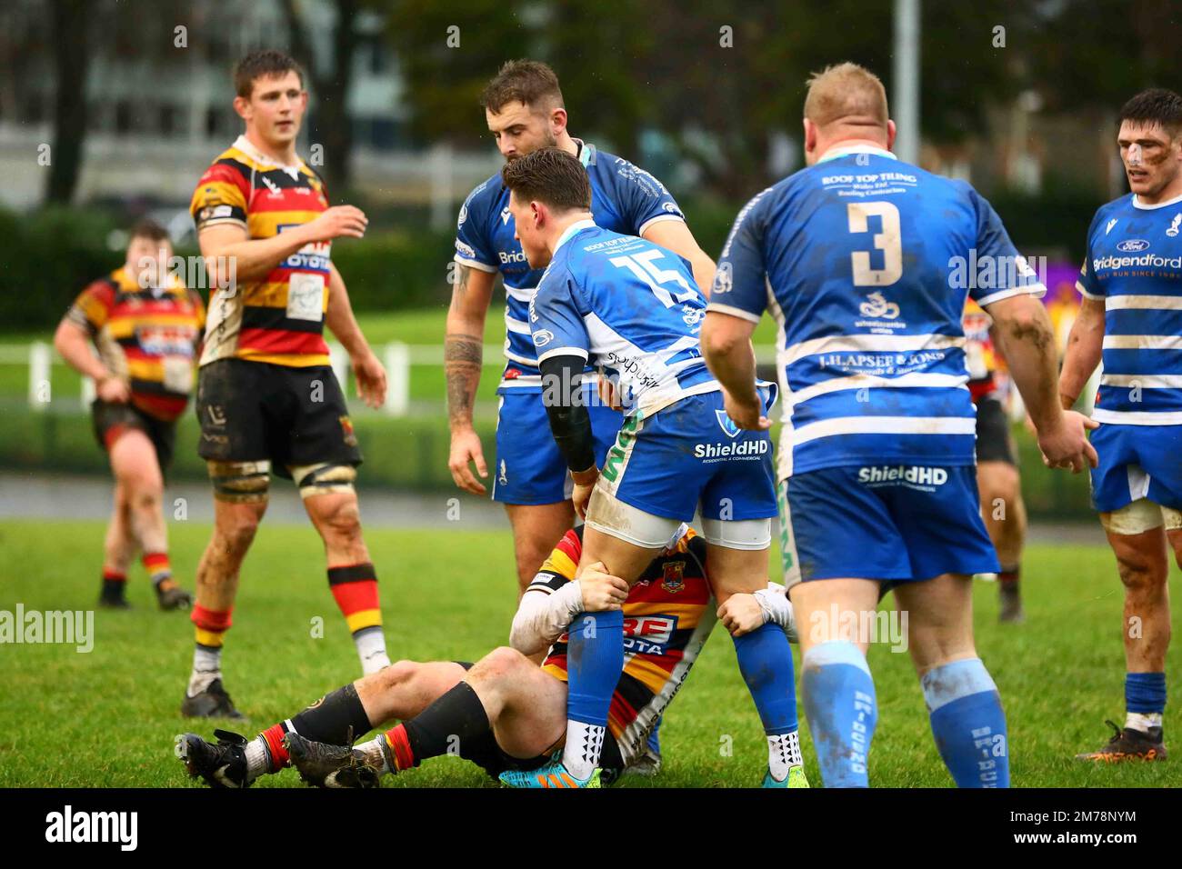 Bridgend ravens rfc hi-res stock photography and images - Alamy