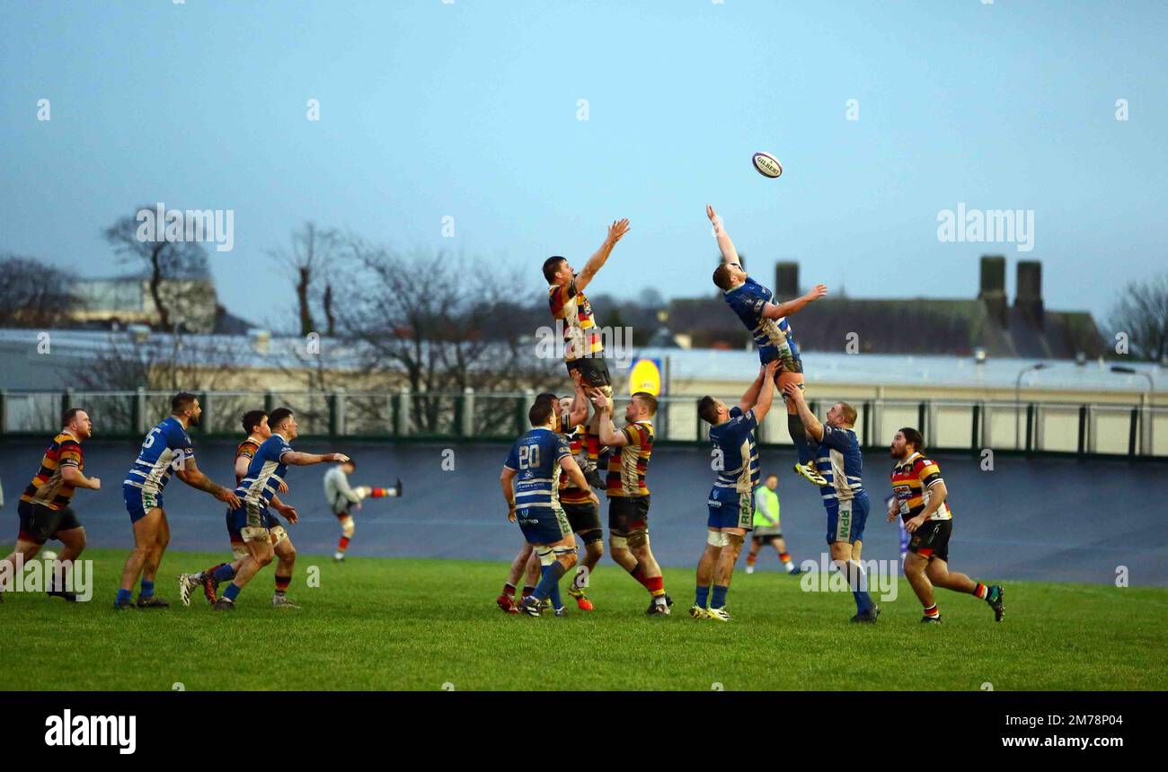 Bridgend ravens rfc hi-res stock photography and images - Alamy
