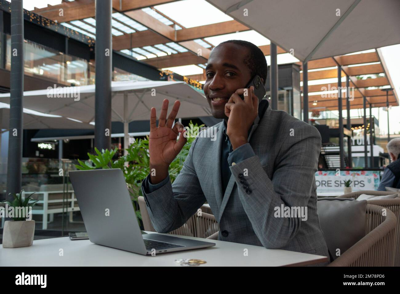 Cryptocurrency phone hi-res stock photography and images - Alamy