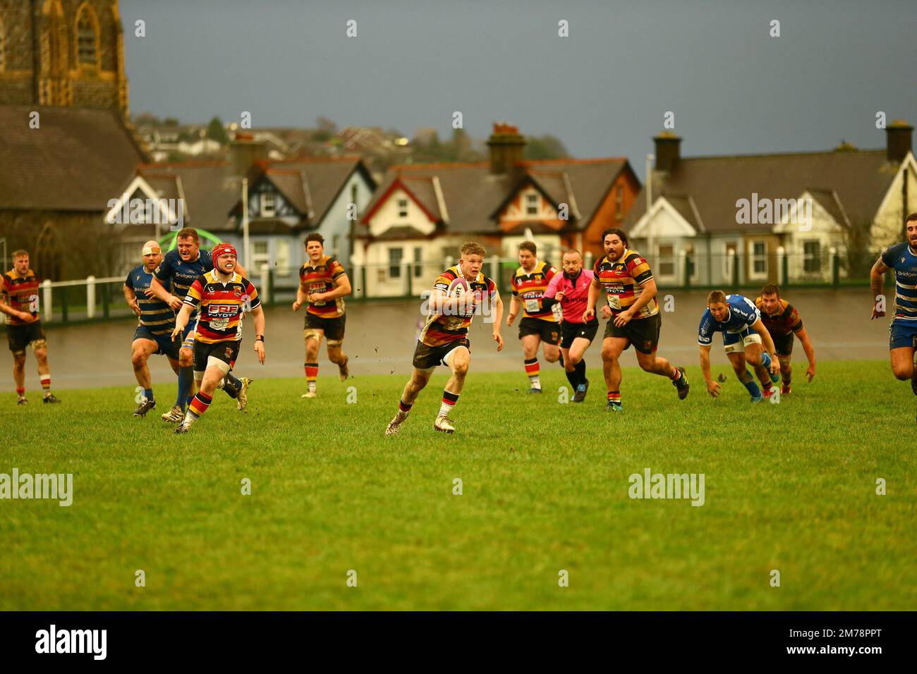 Bridgend ravens rfc hi-res stock photography and images - Alamy