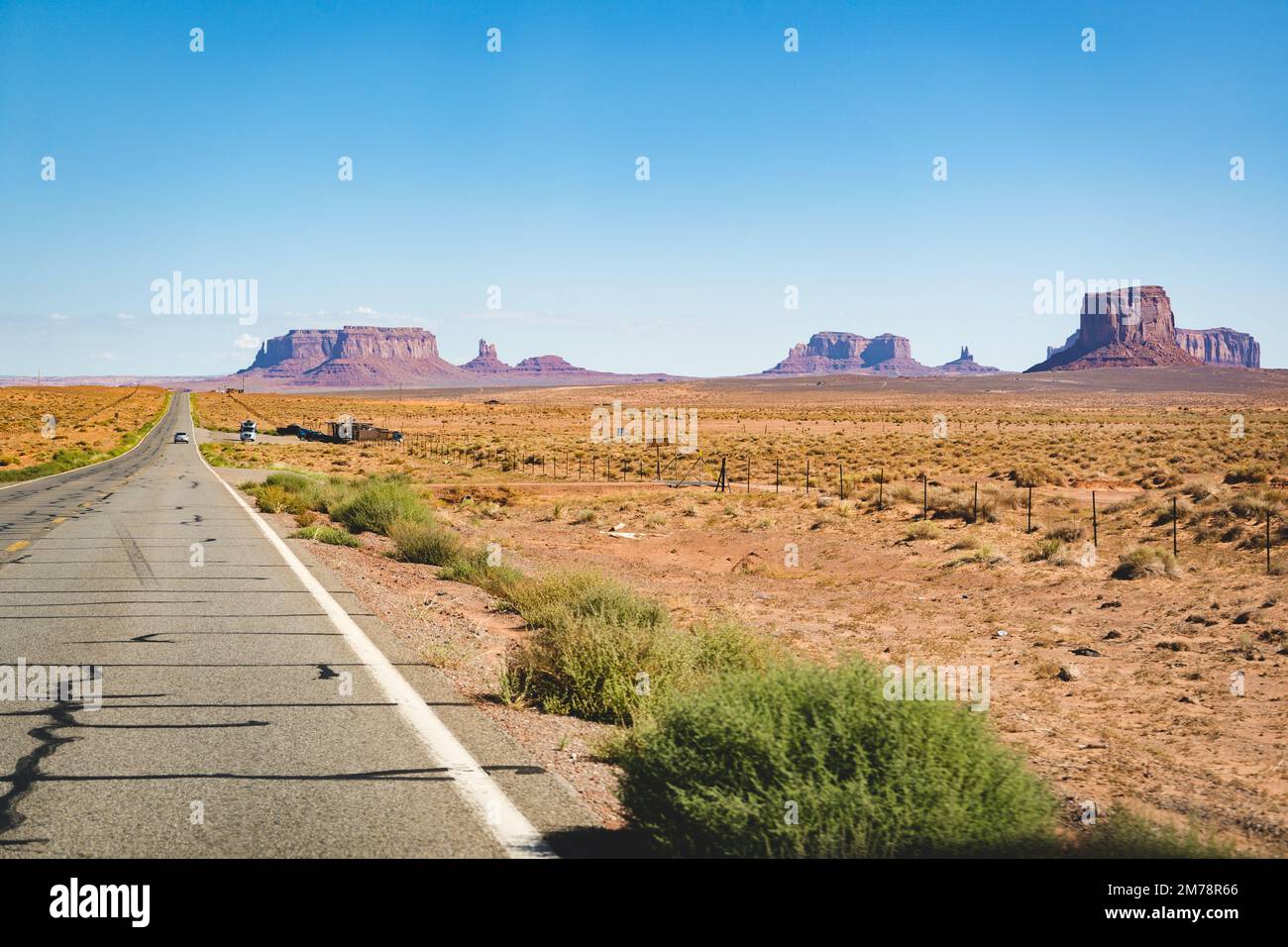 desert highway in navajo nation monument valley Stock Photo - Alamy