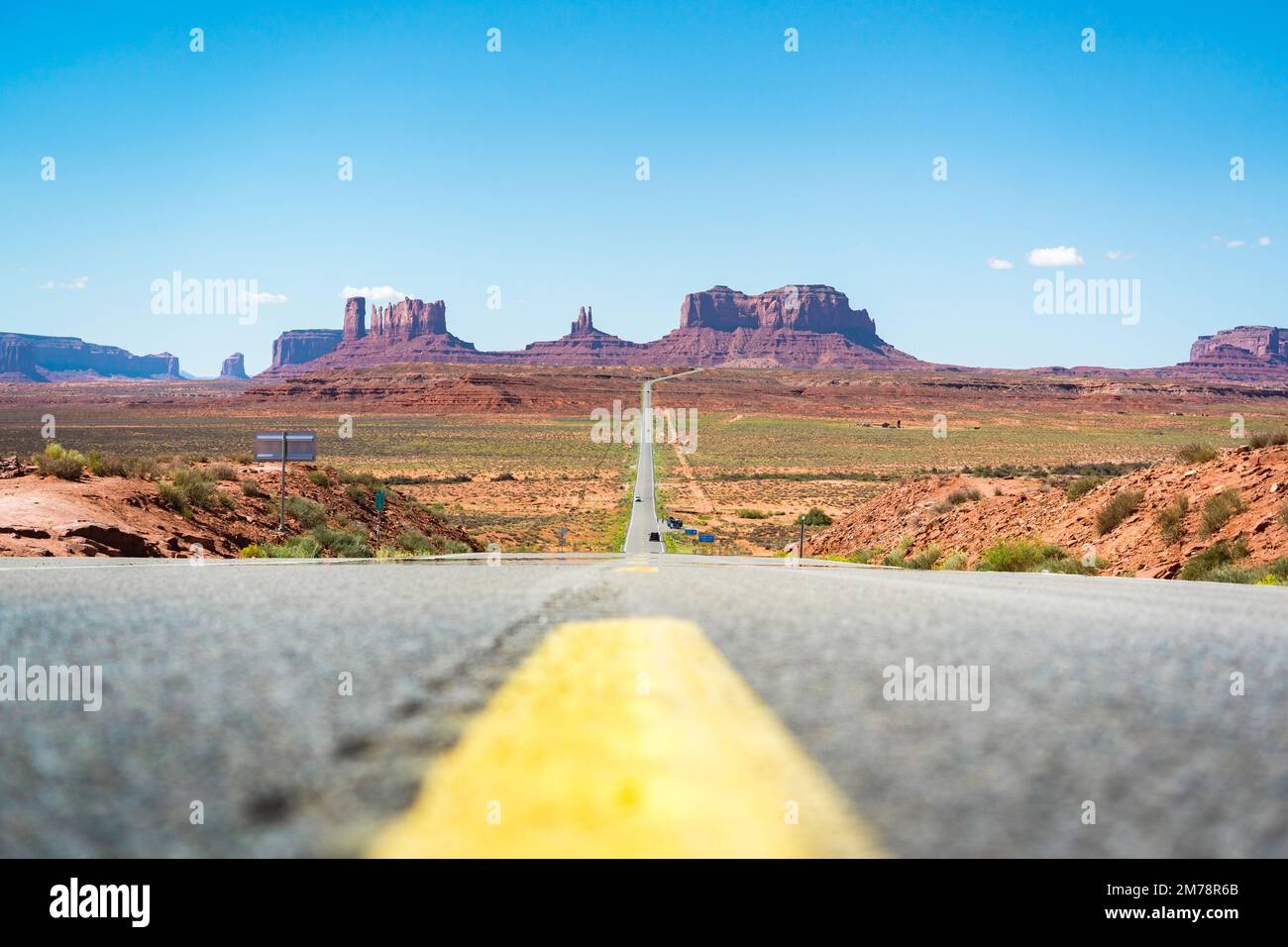 scenic view of monument valley and buttes from freeway Stock Photo - Alamy