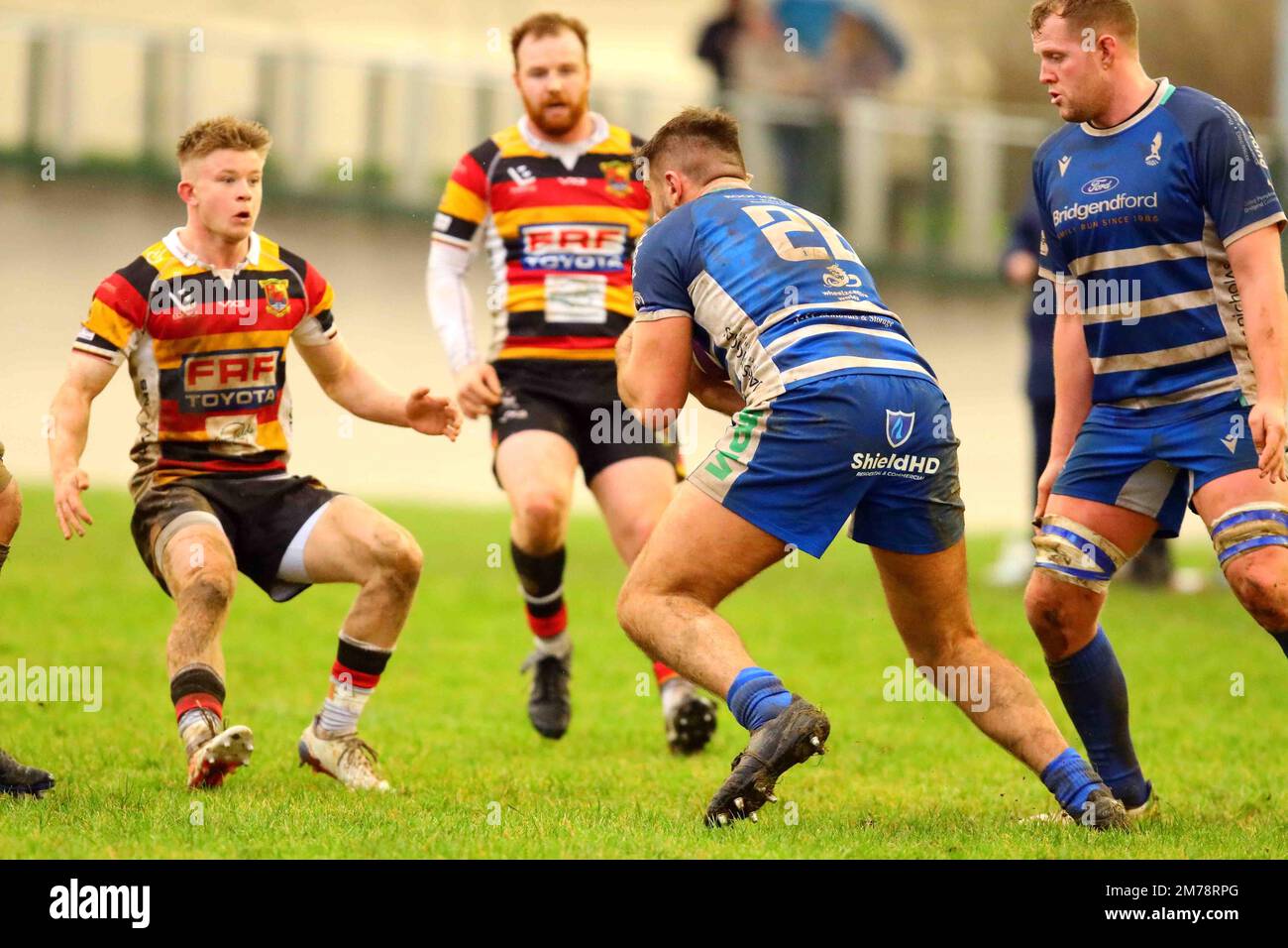 Bridgend ravens rfc hi-res stock photography and images - Alamy