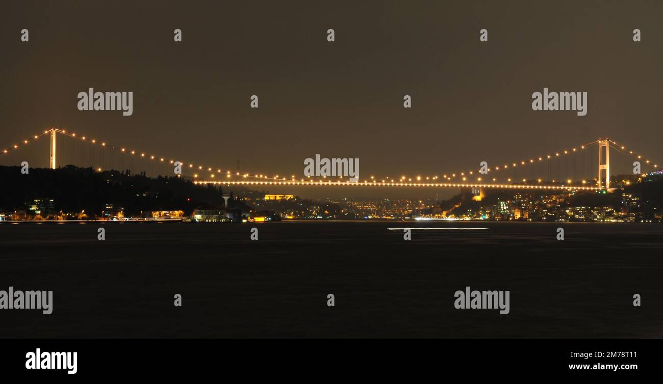 Bridges structure in silhouette hi-res stock photography and images - Alamy