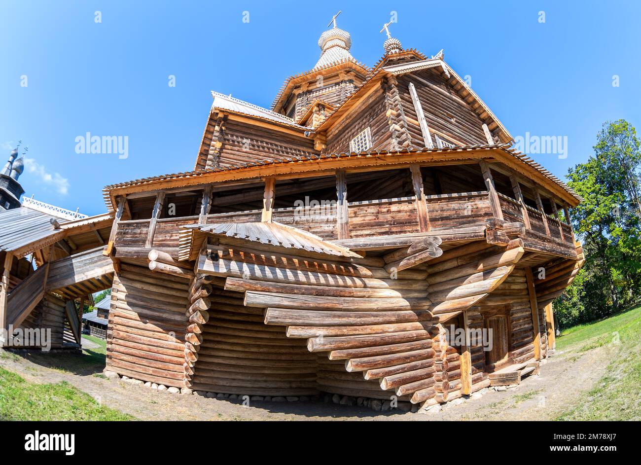 Russian wooden architecture. Wooden orthodox church in Vitoslavlitsy ...