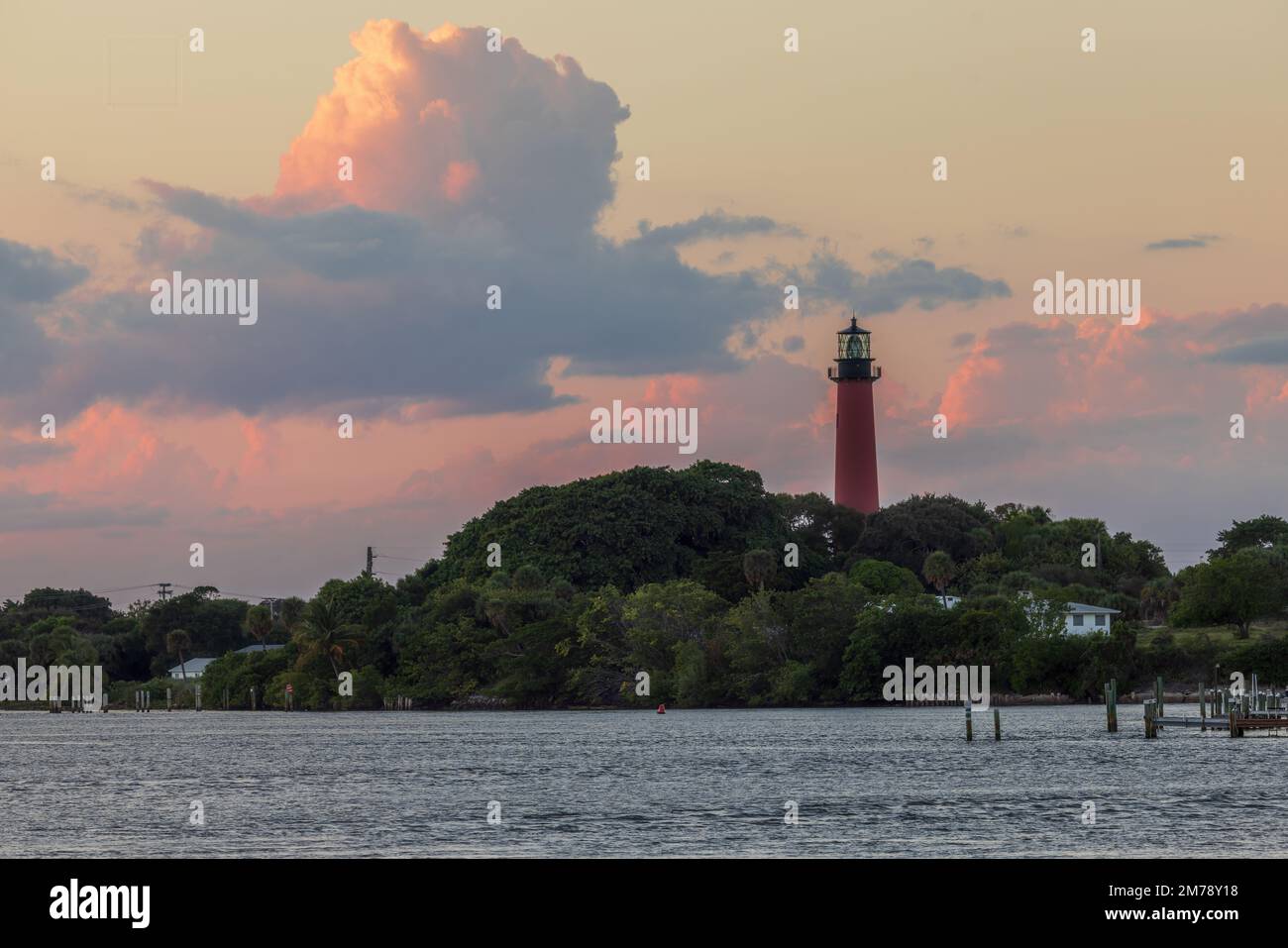 View to the Jupiter lighthouse on the north side of the Jupiter Inlet ...
