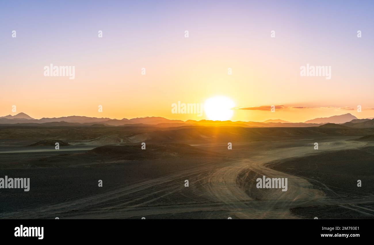 Travel in Egypt is like jumping back to the past Stock Photo - Alamy