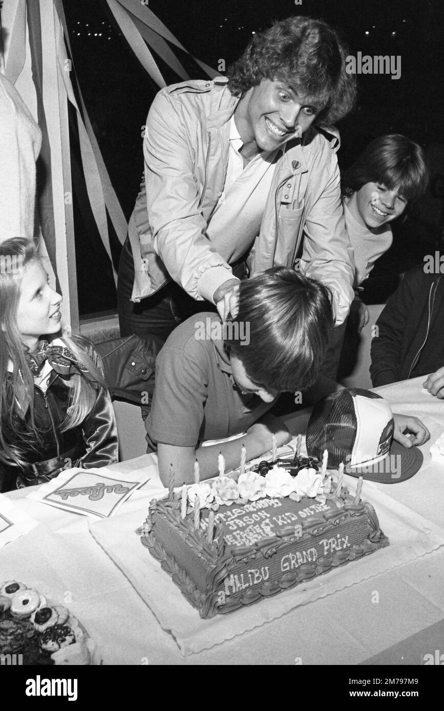 Shawn Stevens, Allison Balson, Jason Bateman and Adam Rich at Jason ...