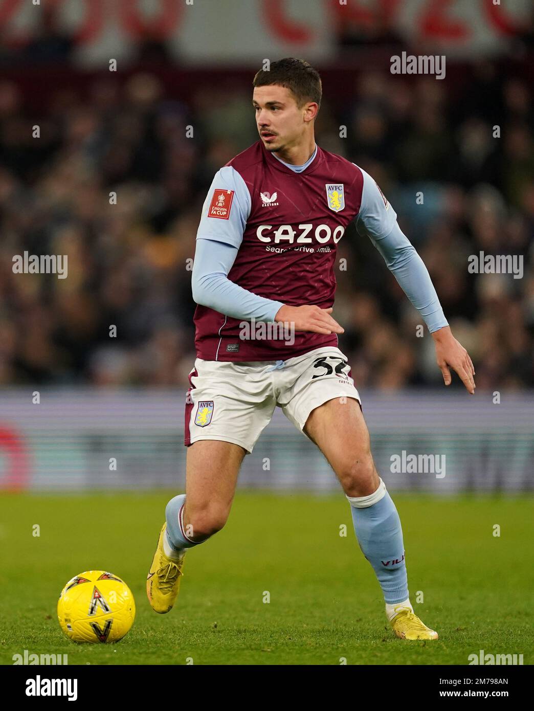 Leander dendoncker aston villa hi-res stock photography and images - Alamy