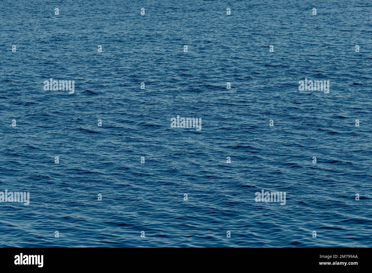 Deep blue waves hi-res stock photography and images - Alamy