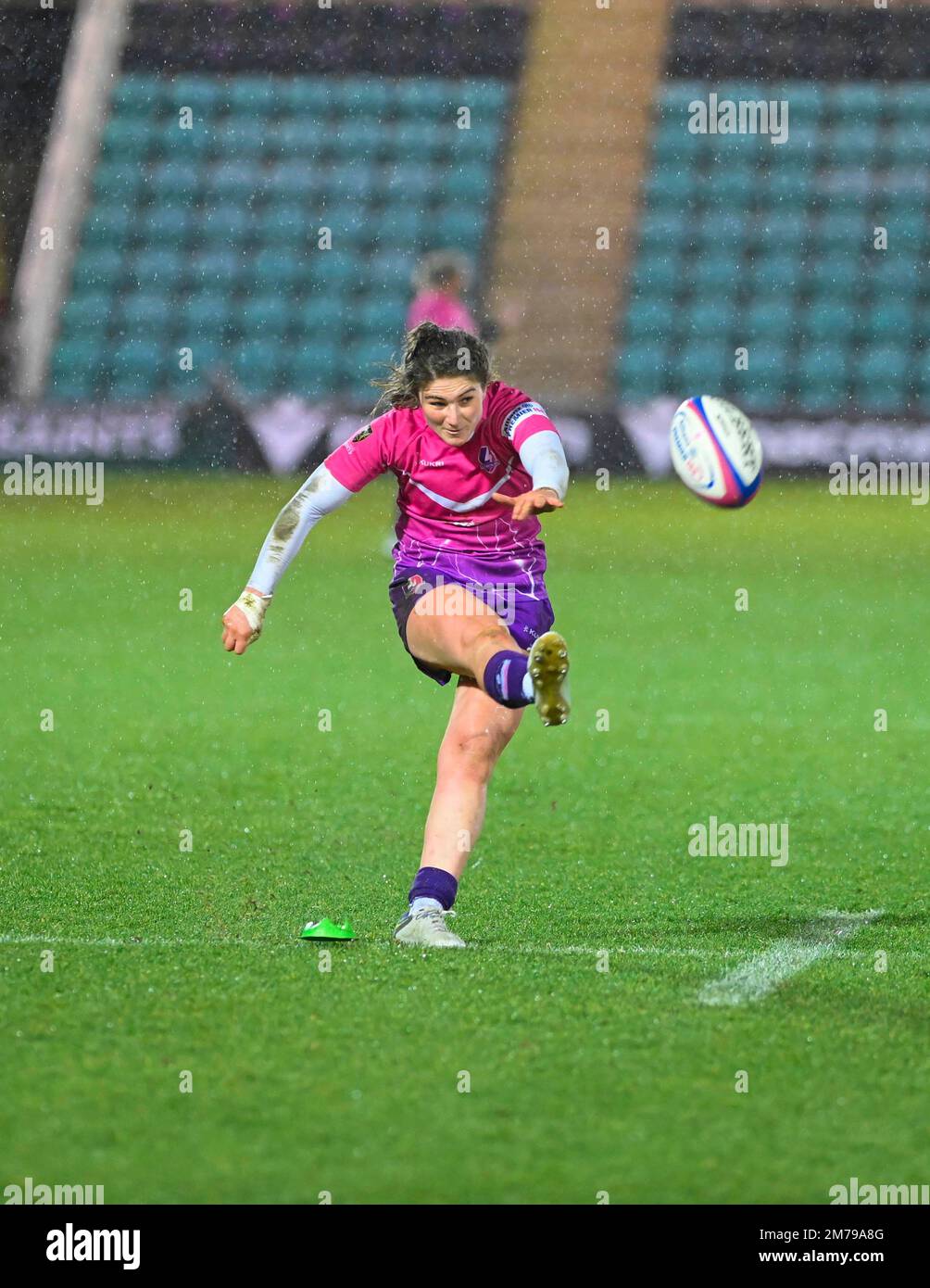 NORTHAMPTON, ENGLAND : Helen Nelson of Loughborough Lightning takes a ...