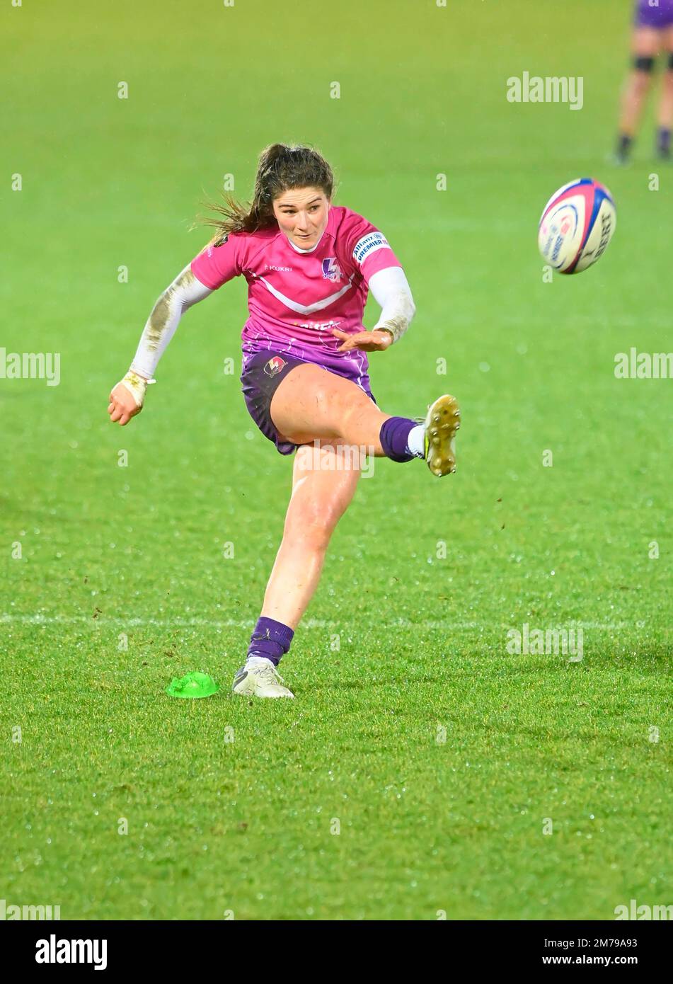NORTHAMPTON, ENGLAND : Helen Nelson of Loughborough Lightning takes a ...