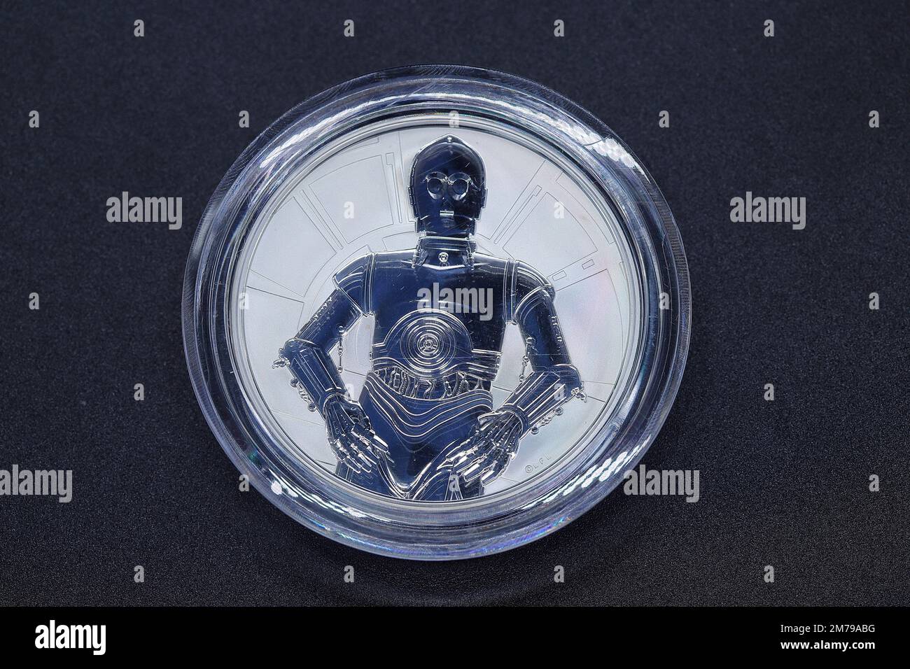 Star wars c3po medal cover hi-res stock photography and images - Alamy