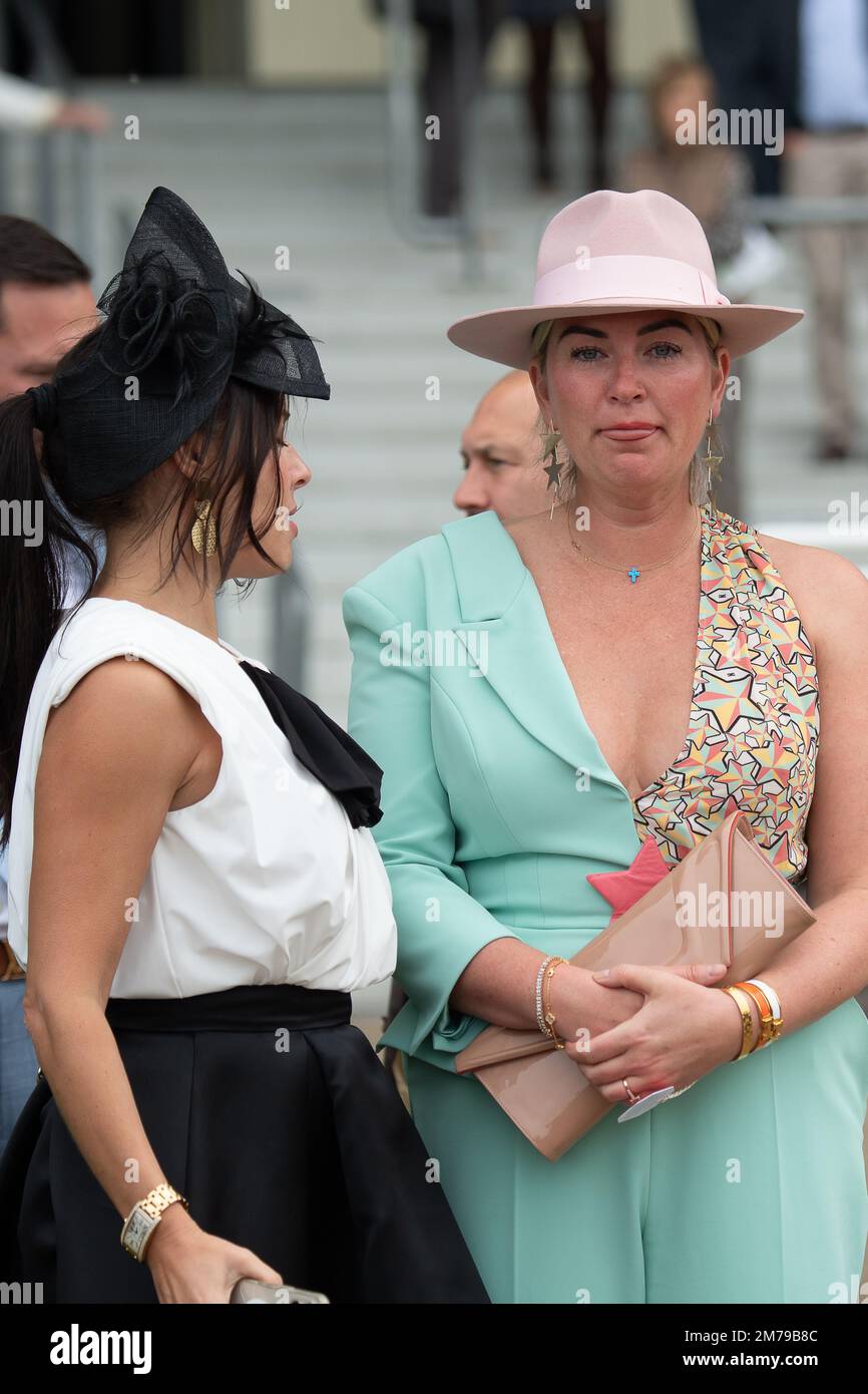Ascot, Berkshire, UK. 6th May, 2022. Racegoers enjoying their day at ...