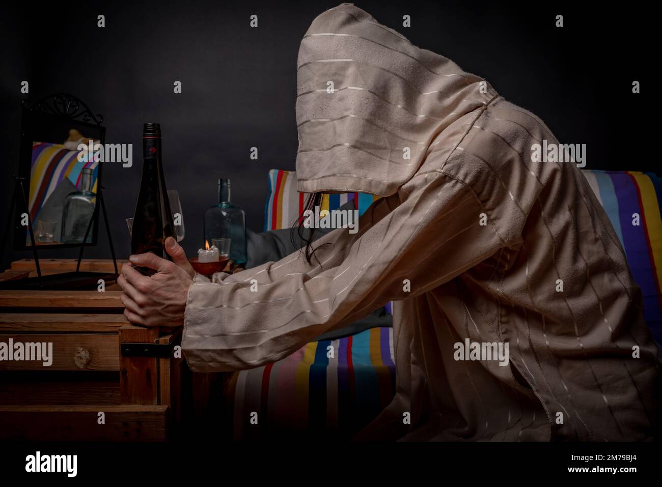 Person with candle in dark house hi-res stock photography and images ...