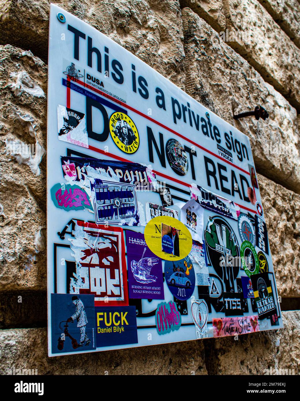 This is a private sign, do not read Stock Photo - Alamy