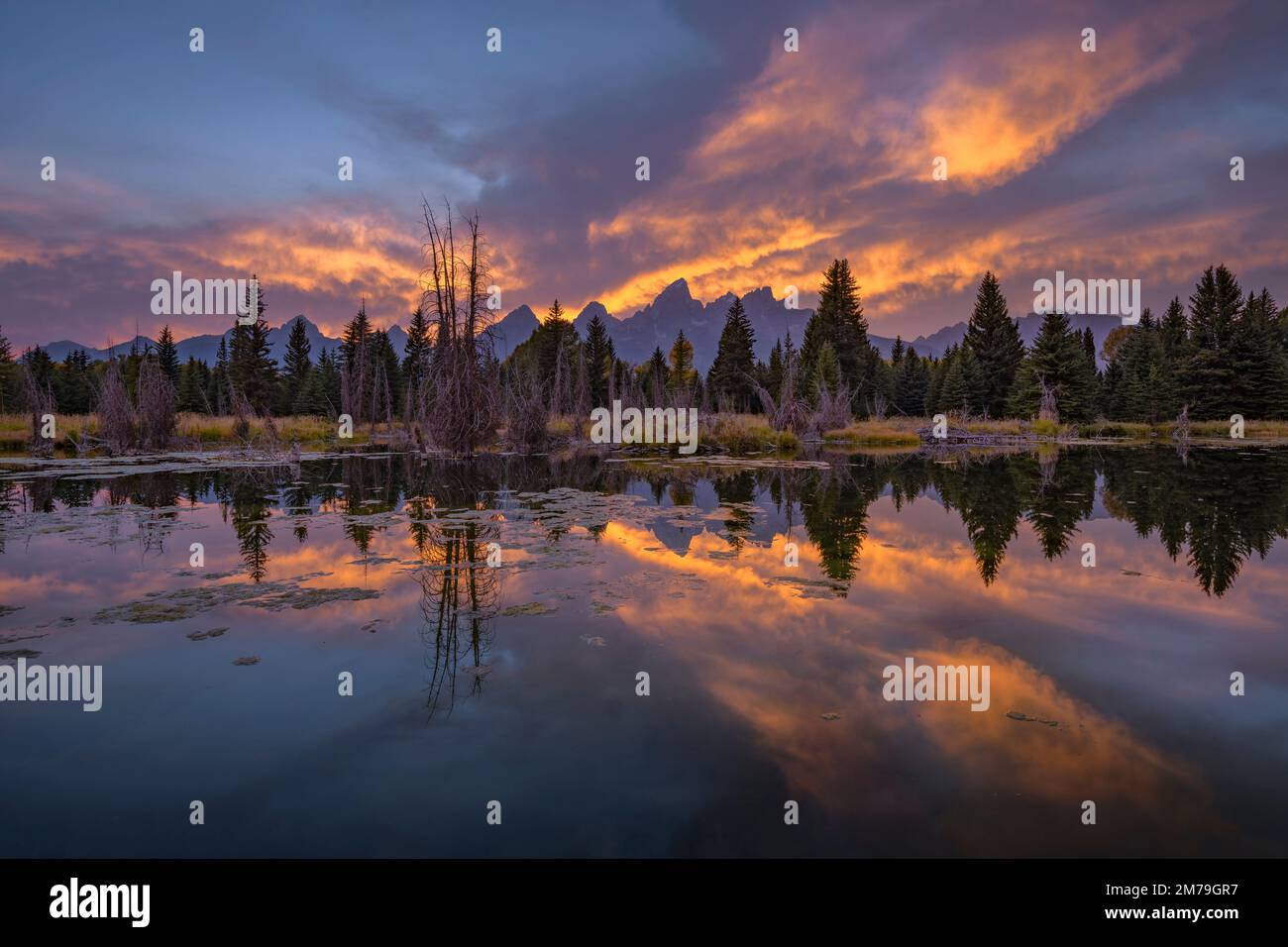 USA, Rocky Mountains, West, Grand Teton National Park, sunset with ...