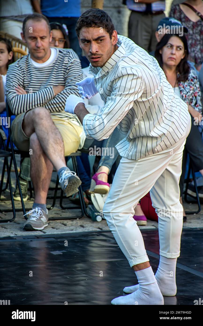 Modern dance performance/espectáculo de danza moderna Torrelodones ...