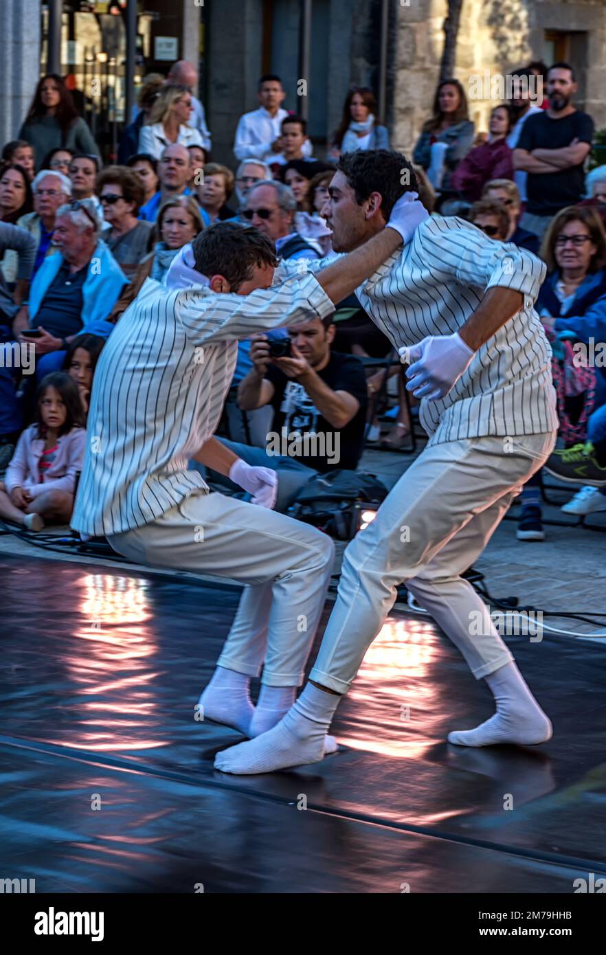 Movimiento de personajes hi-res stock photography and images - Alamy