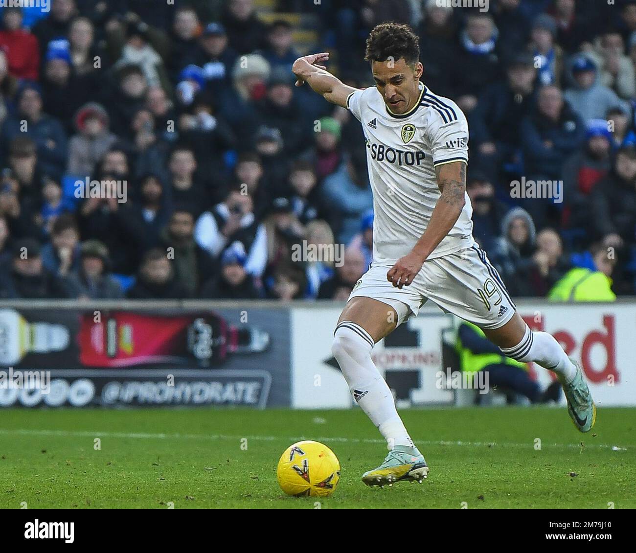 Rodrigo Moreno #19 of Leeds United takes a penalty during the Emirates ...