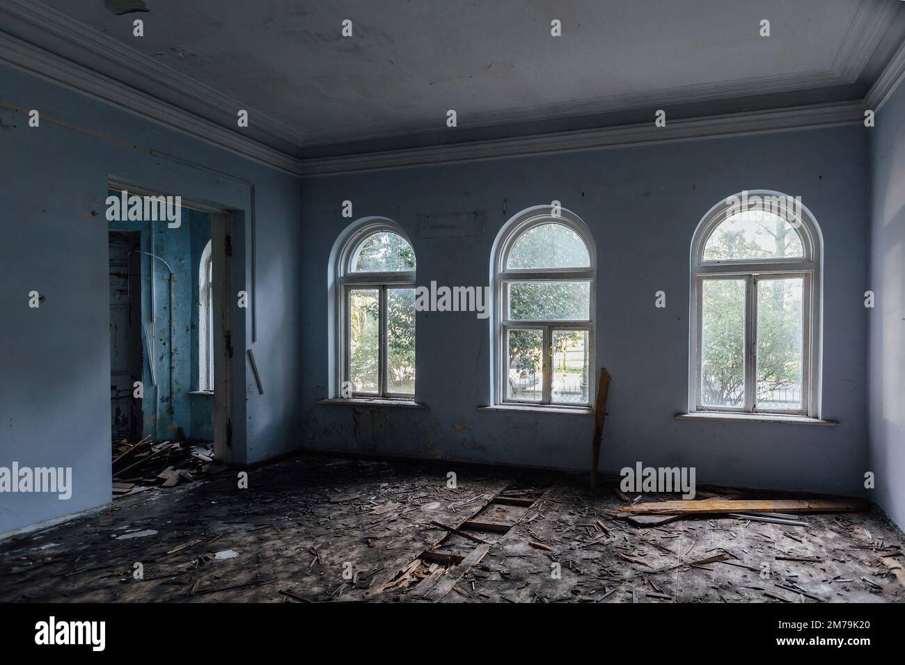 Old forgotten abandoned house interior Stock Photo - Alamy