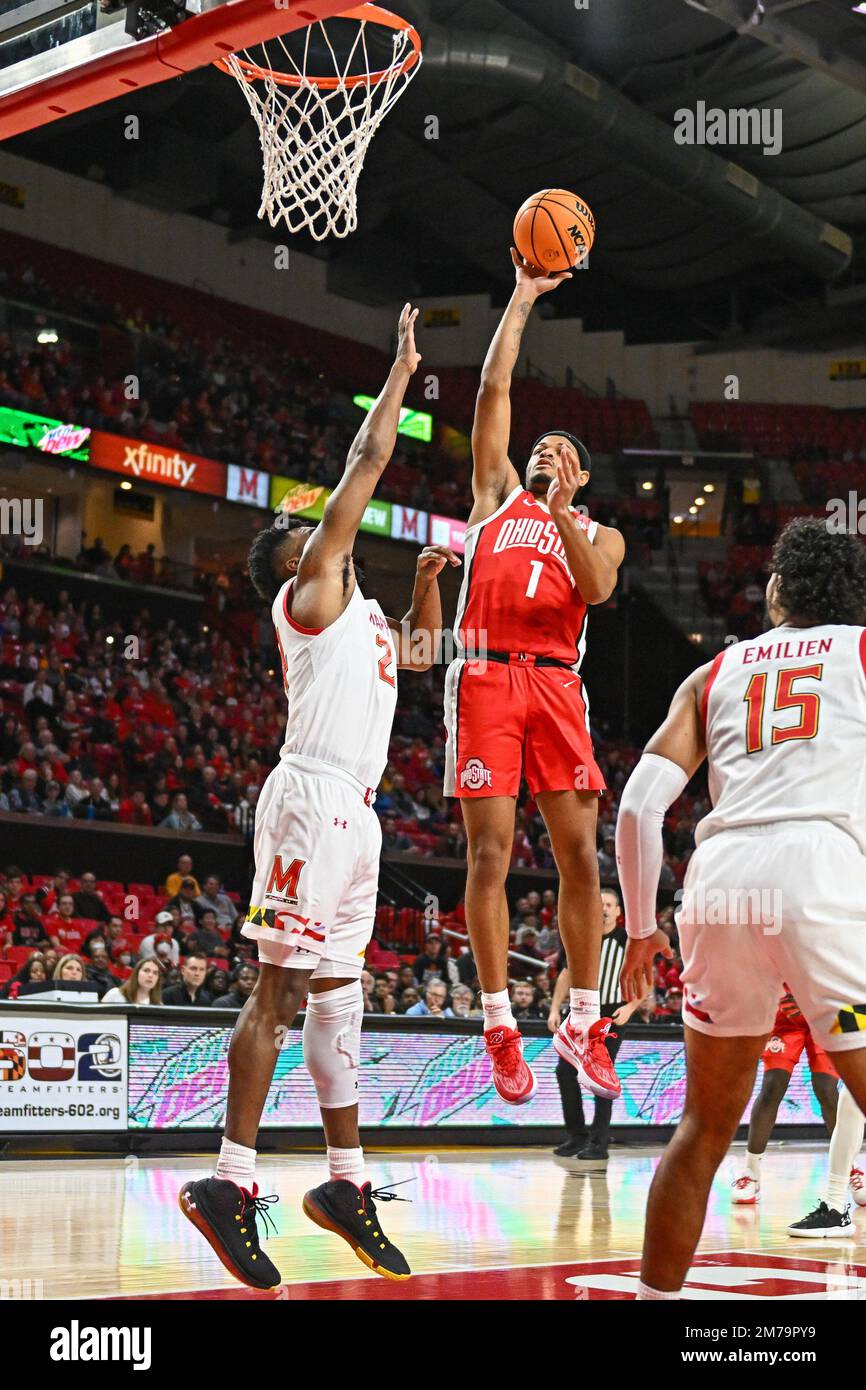 January 08, 2023: Ohio State Buckeyes guard Roddy Gayle Jr. (1) shoots ...