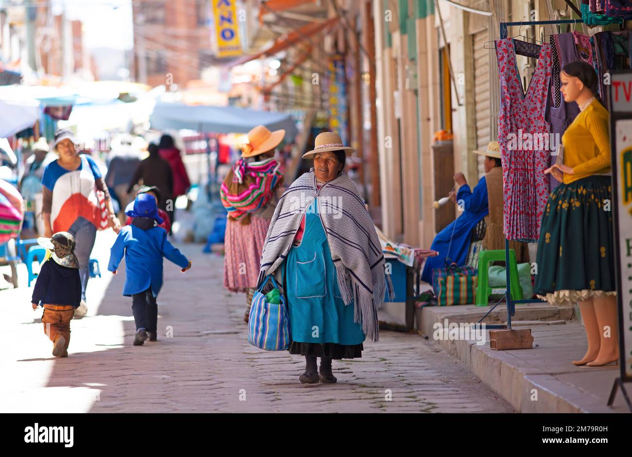 Aymara people hi-res stock photography and images - Alamy
