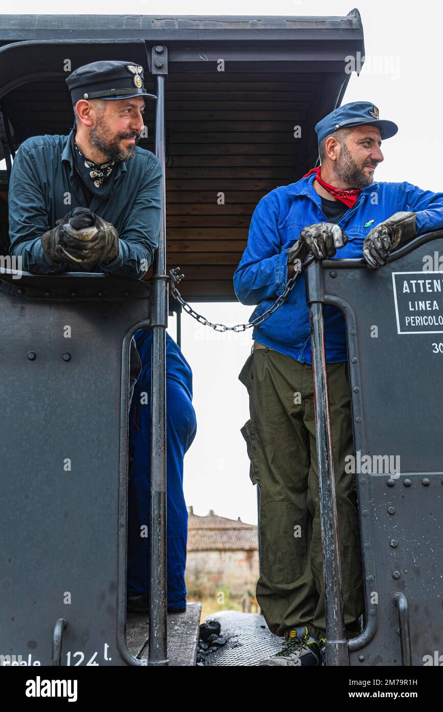 Stoker steam engine hi-res stock photography and images - Alamy