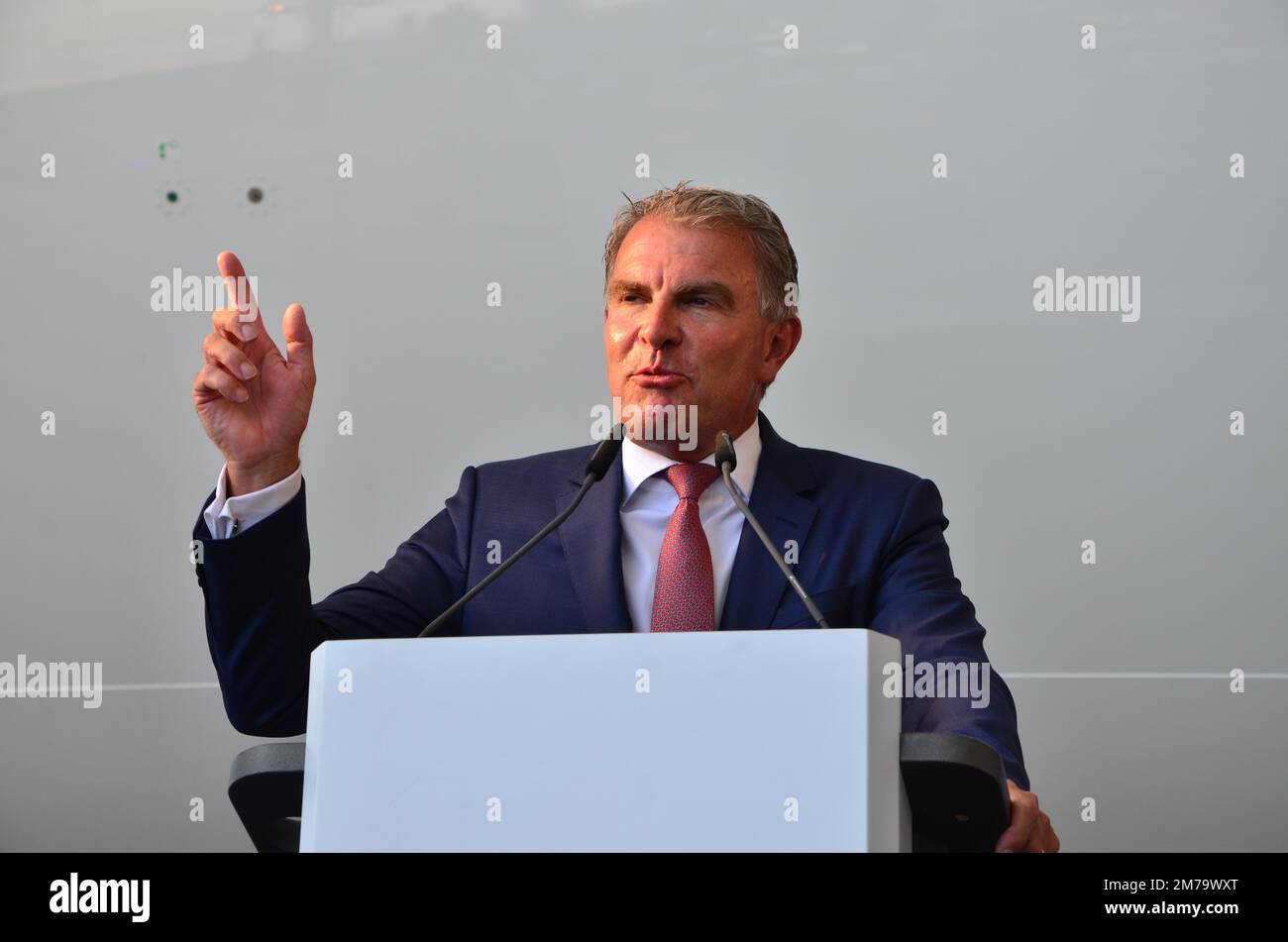 Aviation, Lufthansa, CEO, Carsten Spohr, Lectern Stock Photo - Alamy