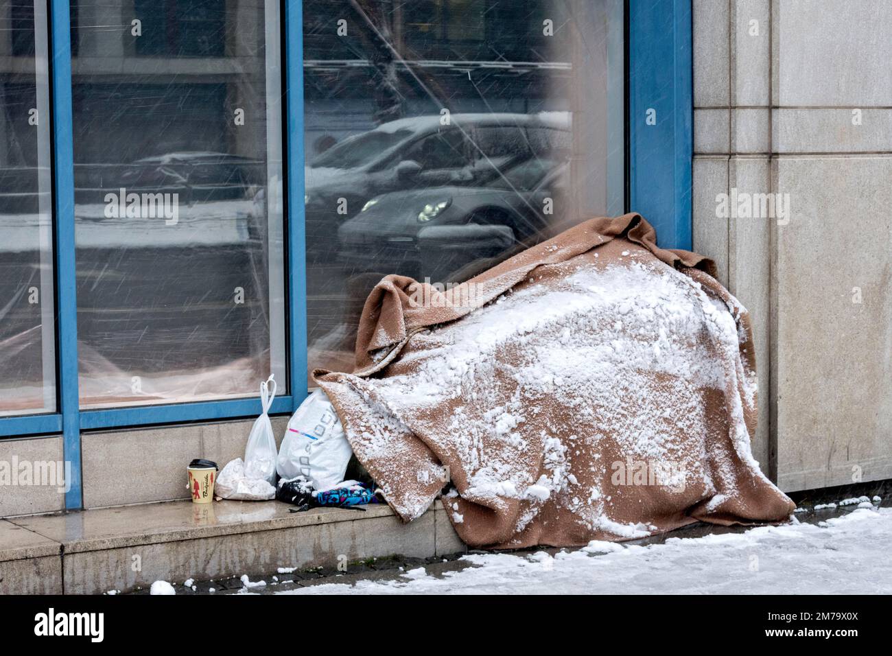 Wet cardboard box road hi-res stock photography and images - Alamy