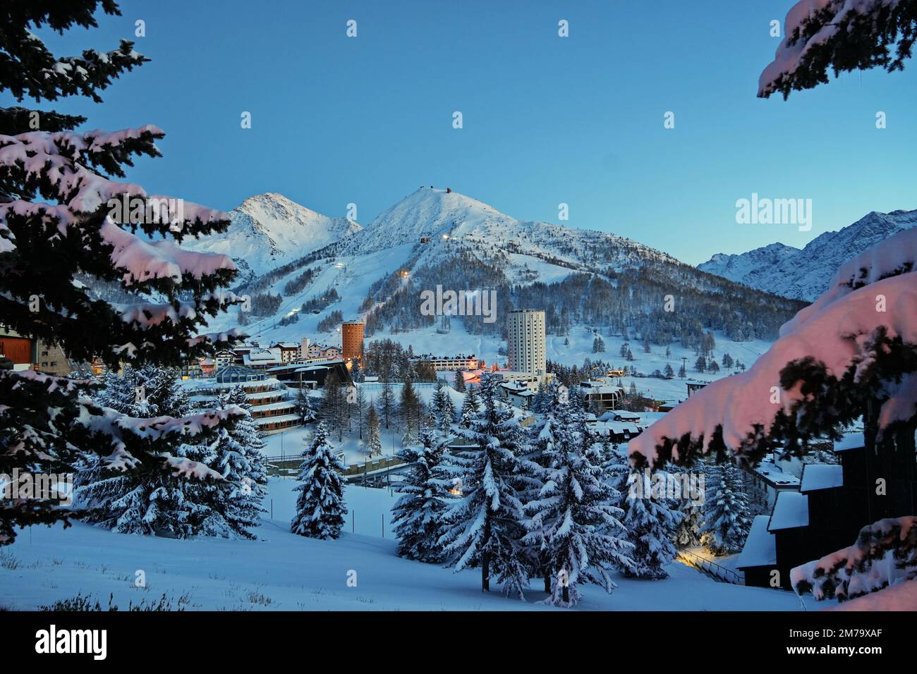 Sestriere ski resort hi-res stock photography and images - Alamy