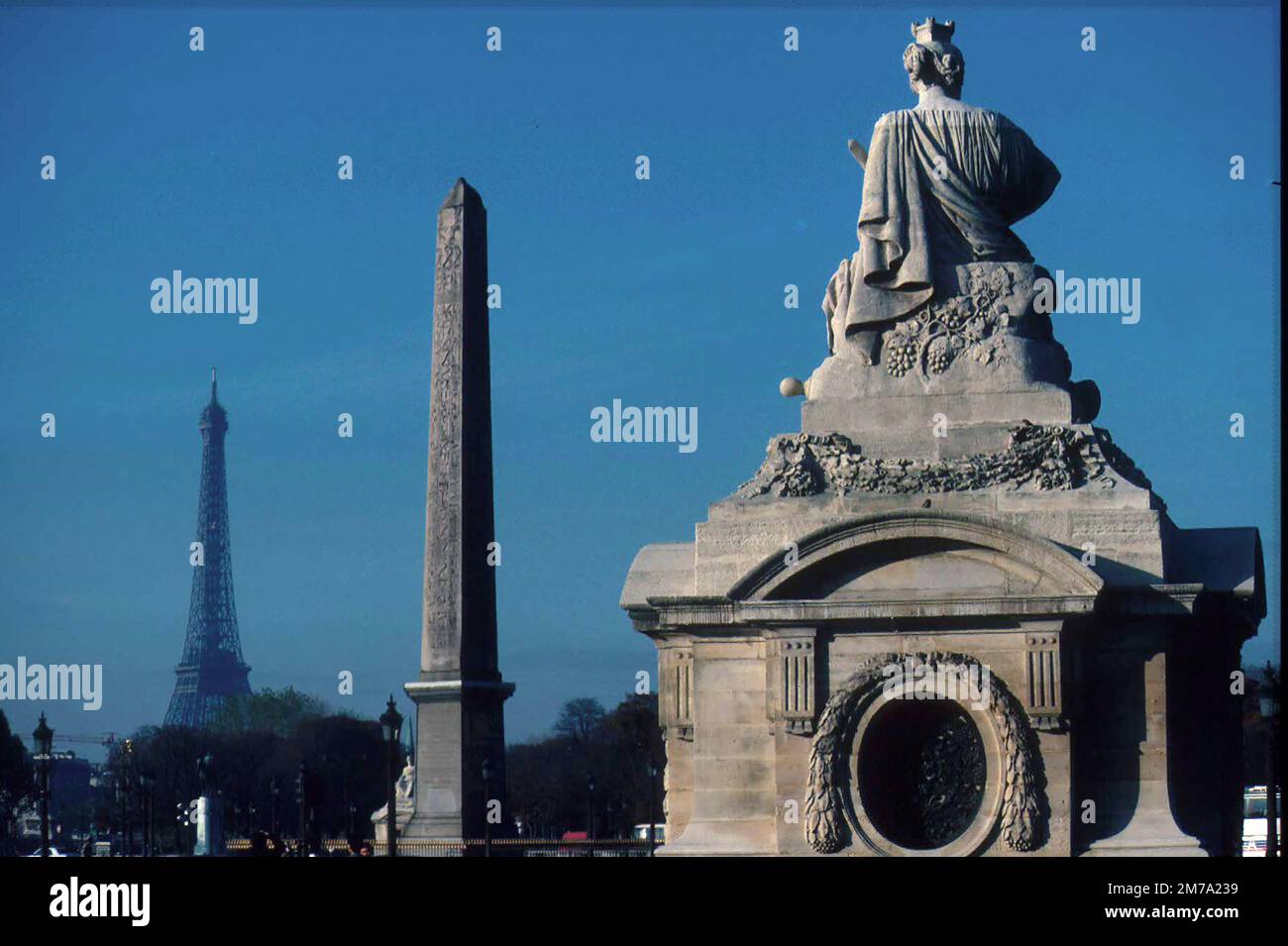 Statue, obelisk and Eiffel Tower, Place de la Concorde, Paris, France ...