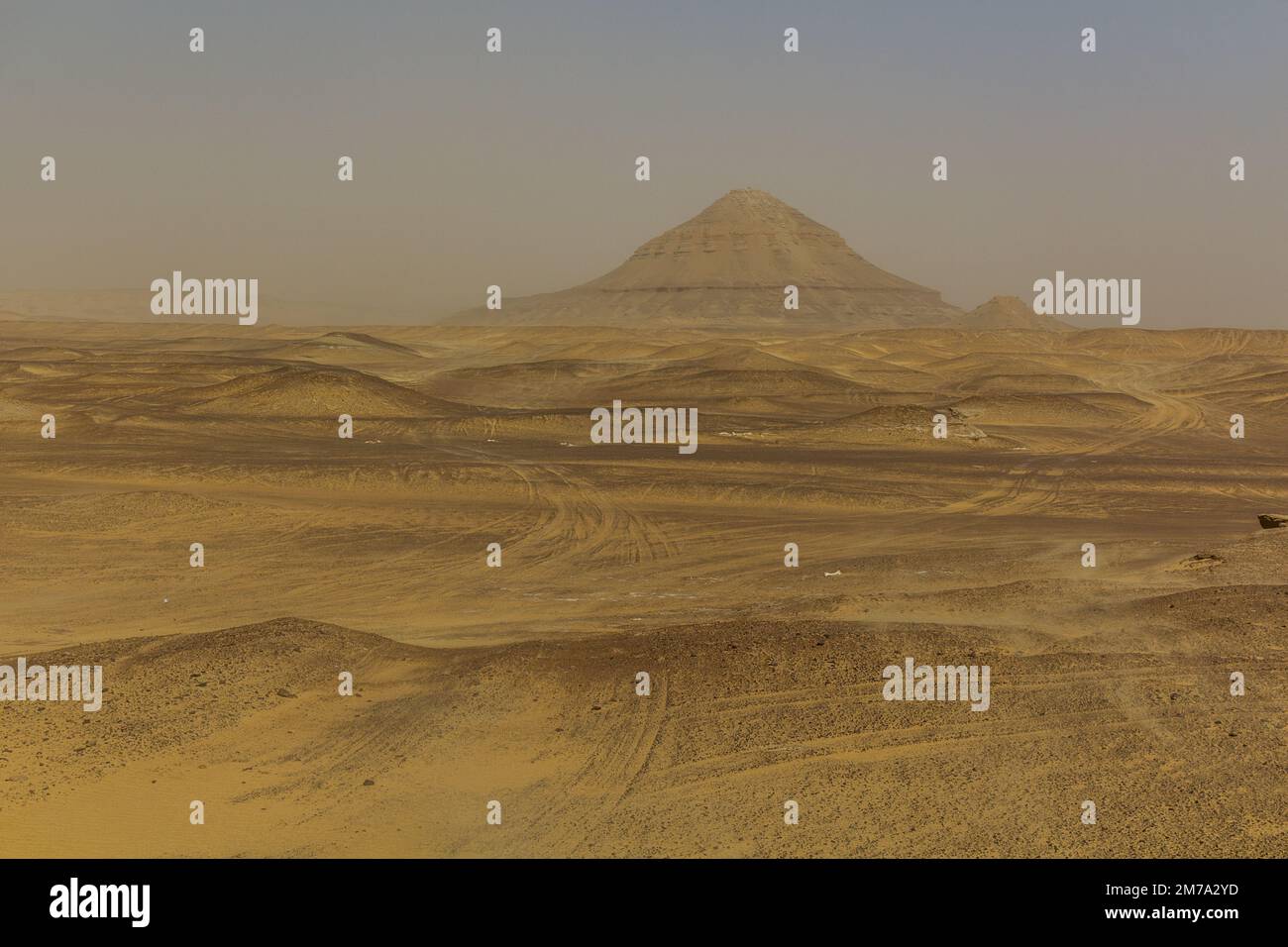 El bahariya hi-res stock photography and images - Alamy