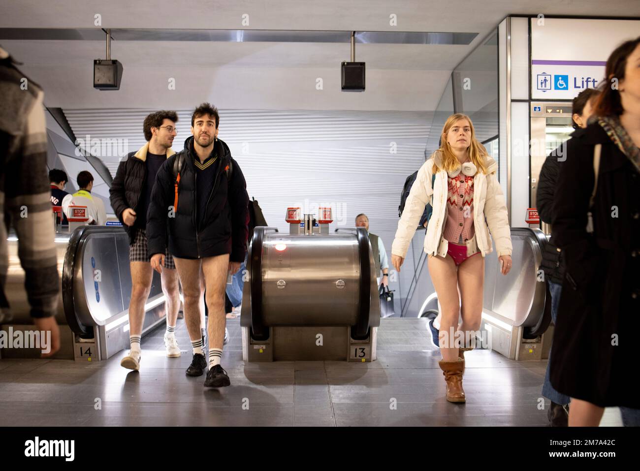 London, UK. 08th Jan, 2023. Participants of the "No Trousers Tube Ride ...