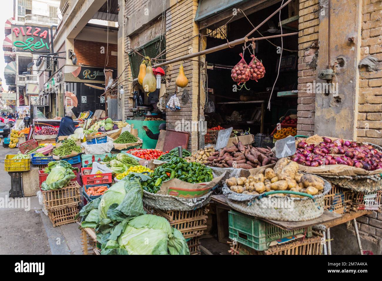 Food street in egypt 2019 hi-res stock photography and images - Alamy