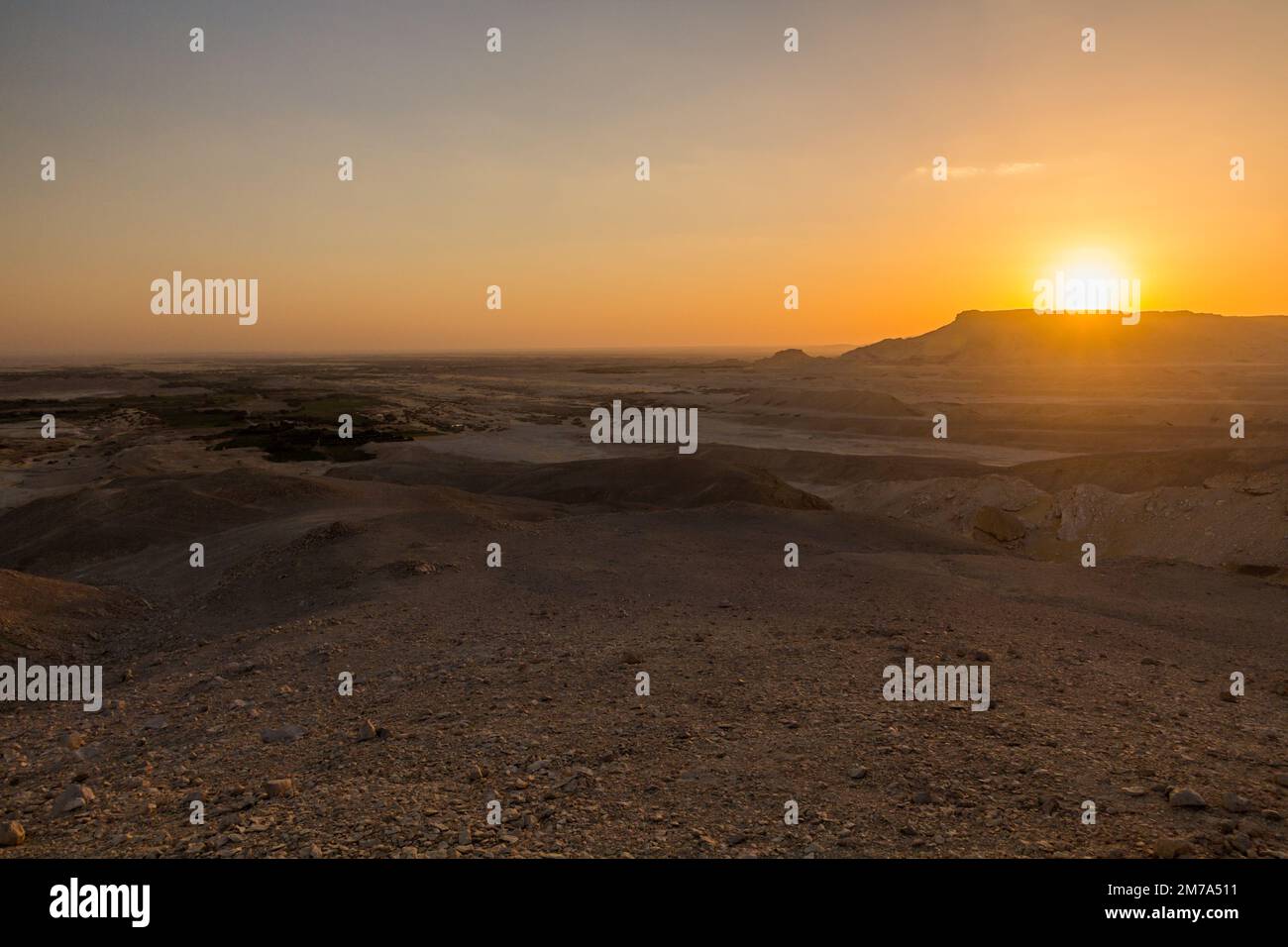 Sunset view of Dakhla oasis, Egypt Stock Photo - Alamy