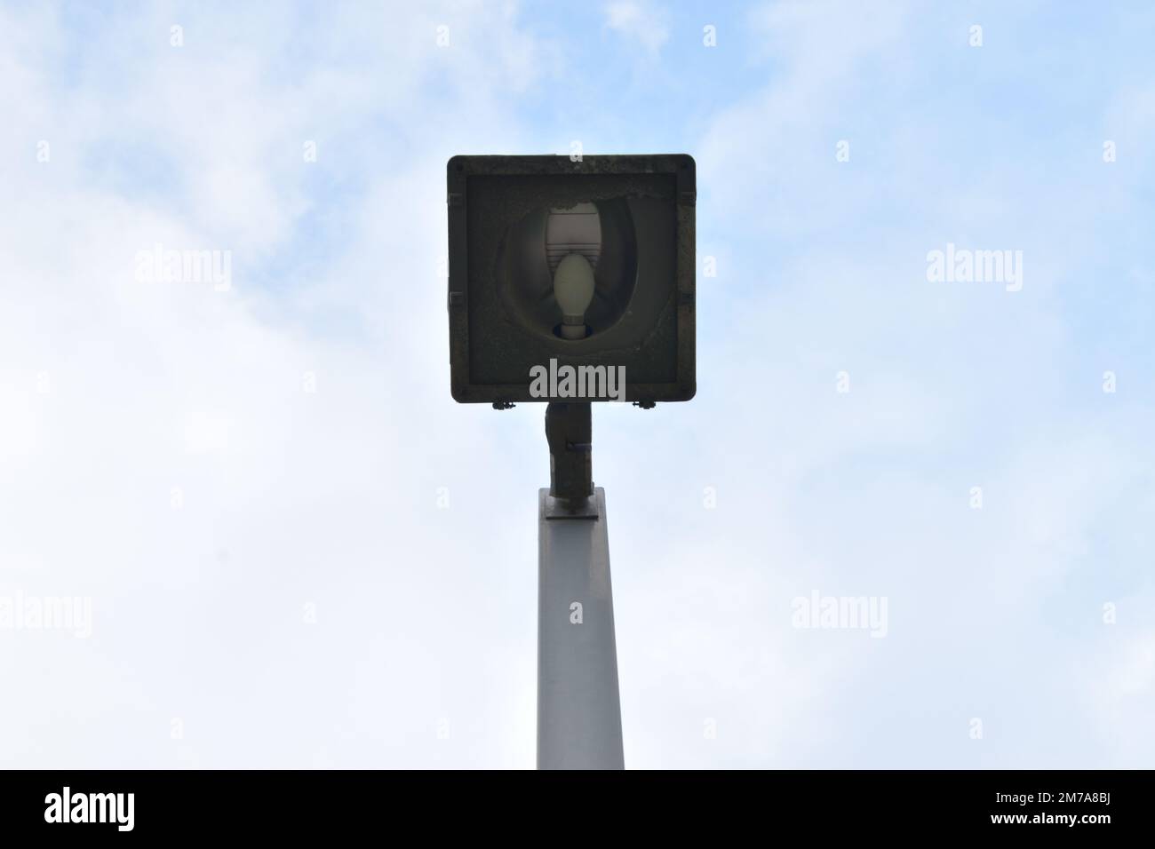 Broken streetlights hi-res stock photography and images - Alamy