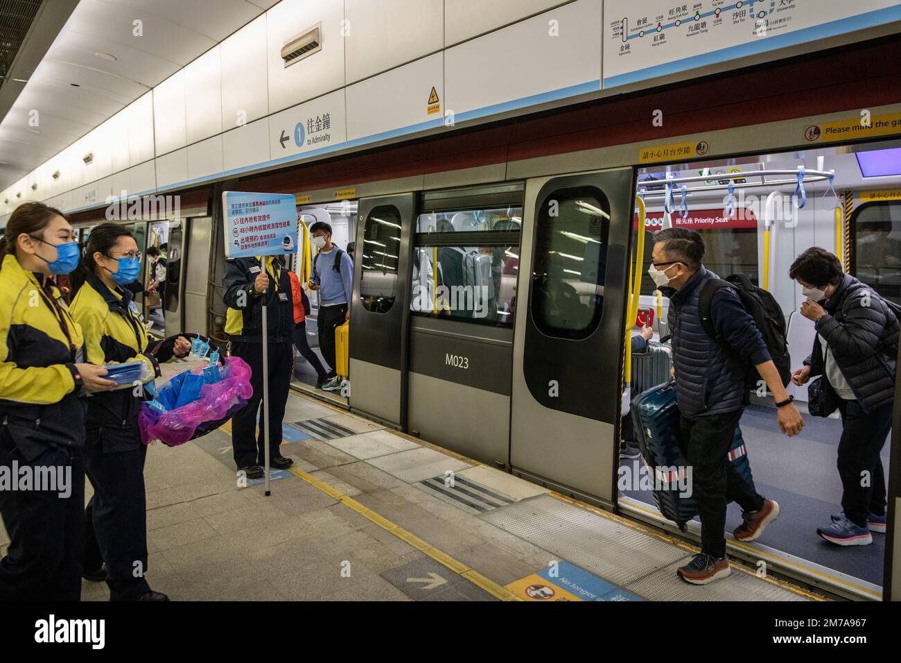 First batch for cross-boundary passengers from Hong Kong to China ...