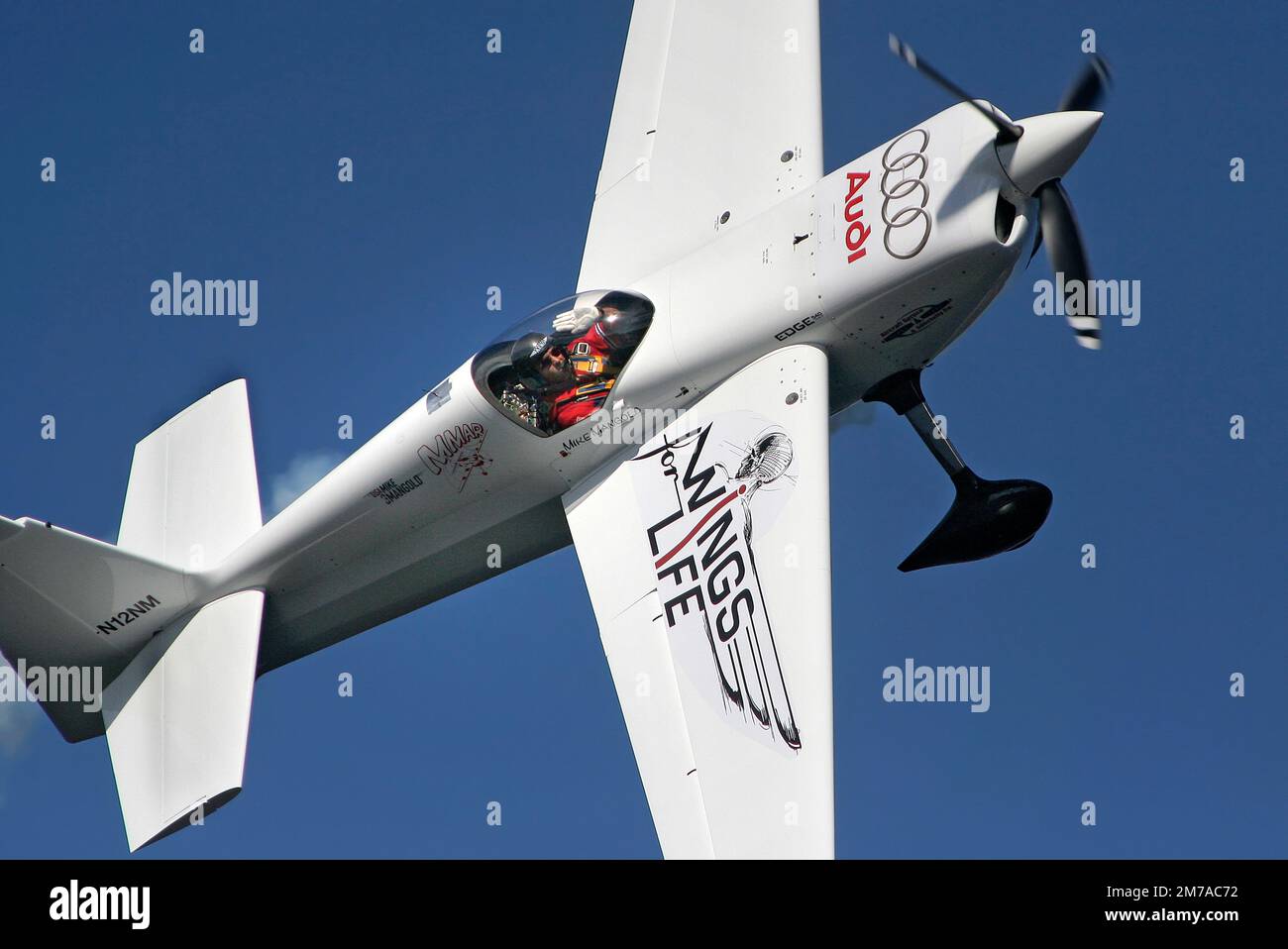 Airplane Low Pass Stock Photo - Alamy