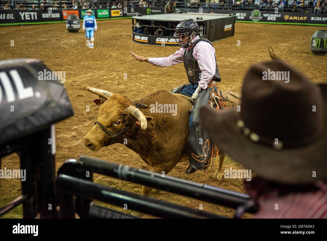NEW YORK, NY - JANUARY 7: Manoelito Junior makes an 86.75 point ride in ...