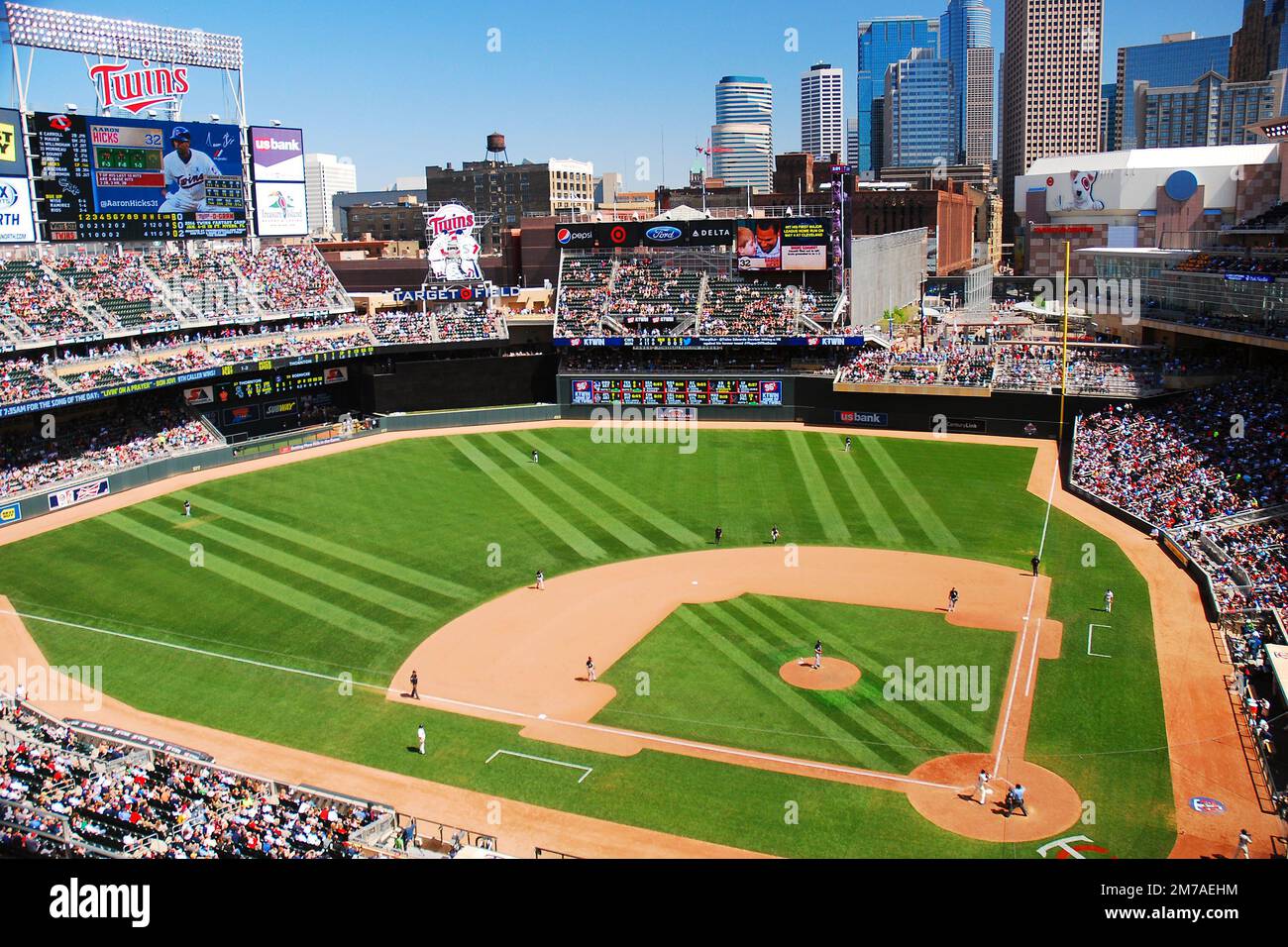 Target field twins stadium hi-res stock photography and images - Alamy