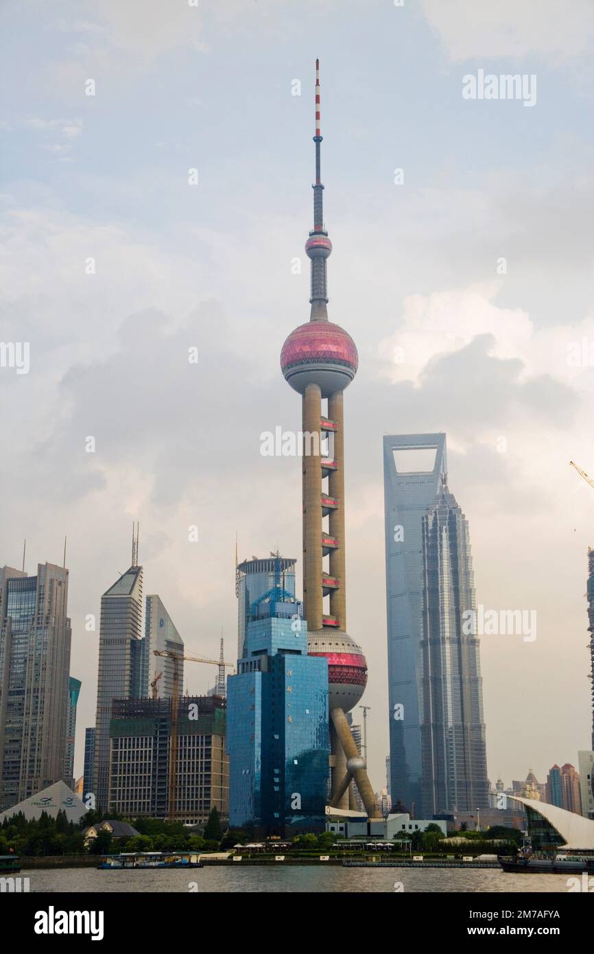 Shanghai Oriental Pearl Stock Photo - Alamy