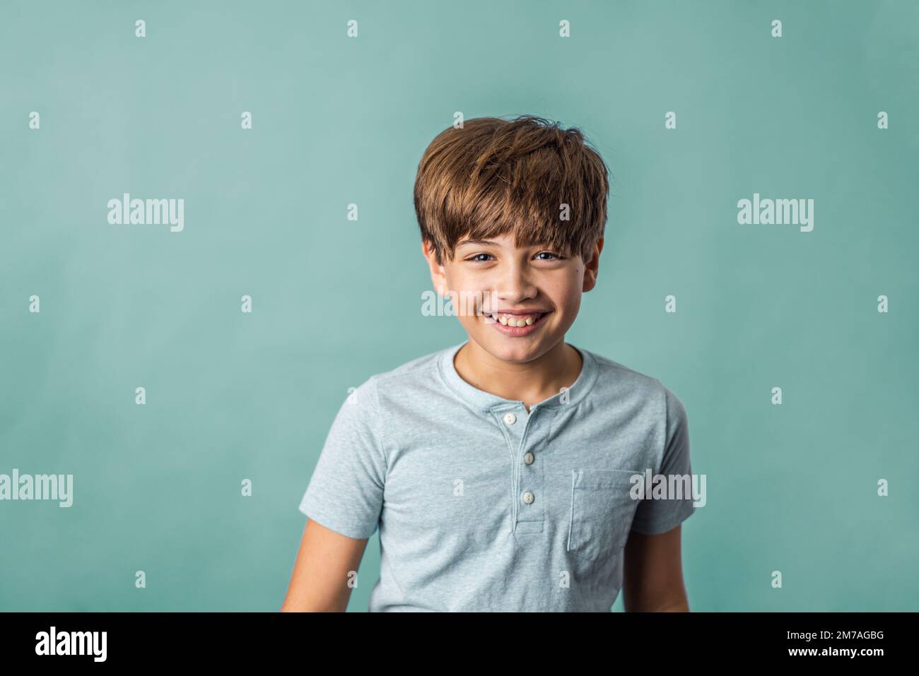 Cute pre teen hi-res stock photography and images - Alamy