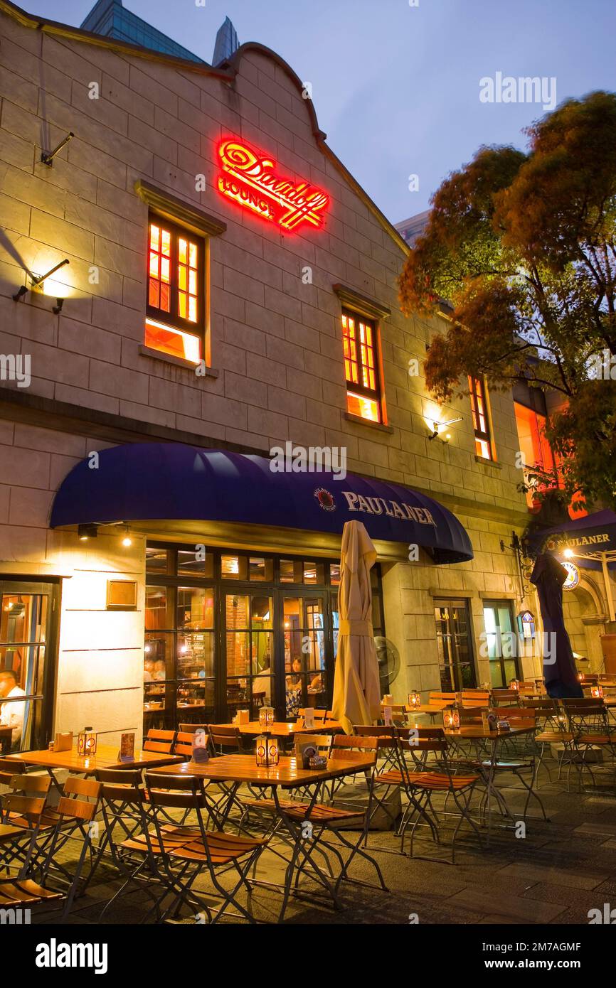 Xintiandi bar shanghai hi-res stock photography and images - Alamy